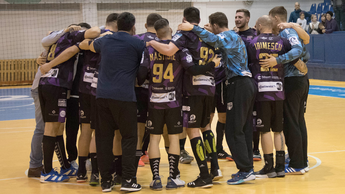 Poli Timișoara a mers în zece jucători la turneul de la Sfântu Gheorghe ...