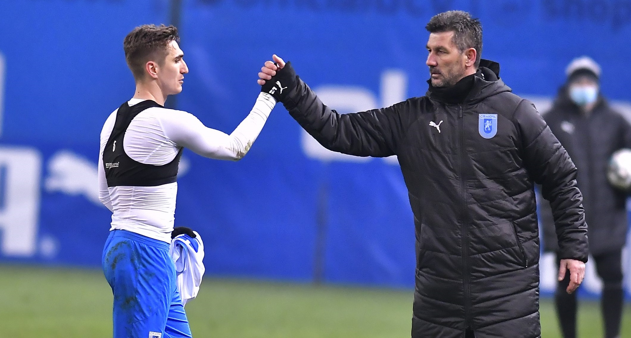 Bogdan Vătăjelu laudă stilul de joc al lui Ouzounidis: „Ne ajută să fim ...