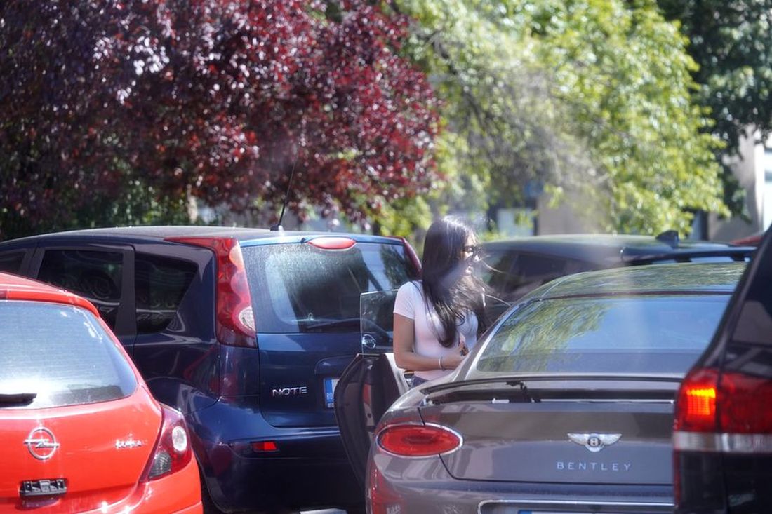 Teodora, fata cea mare a lui Gigi Becali, la piață cu o limuzină de 250 ...