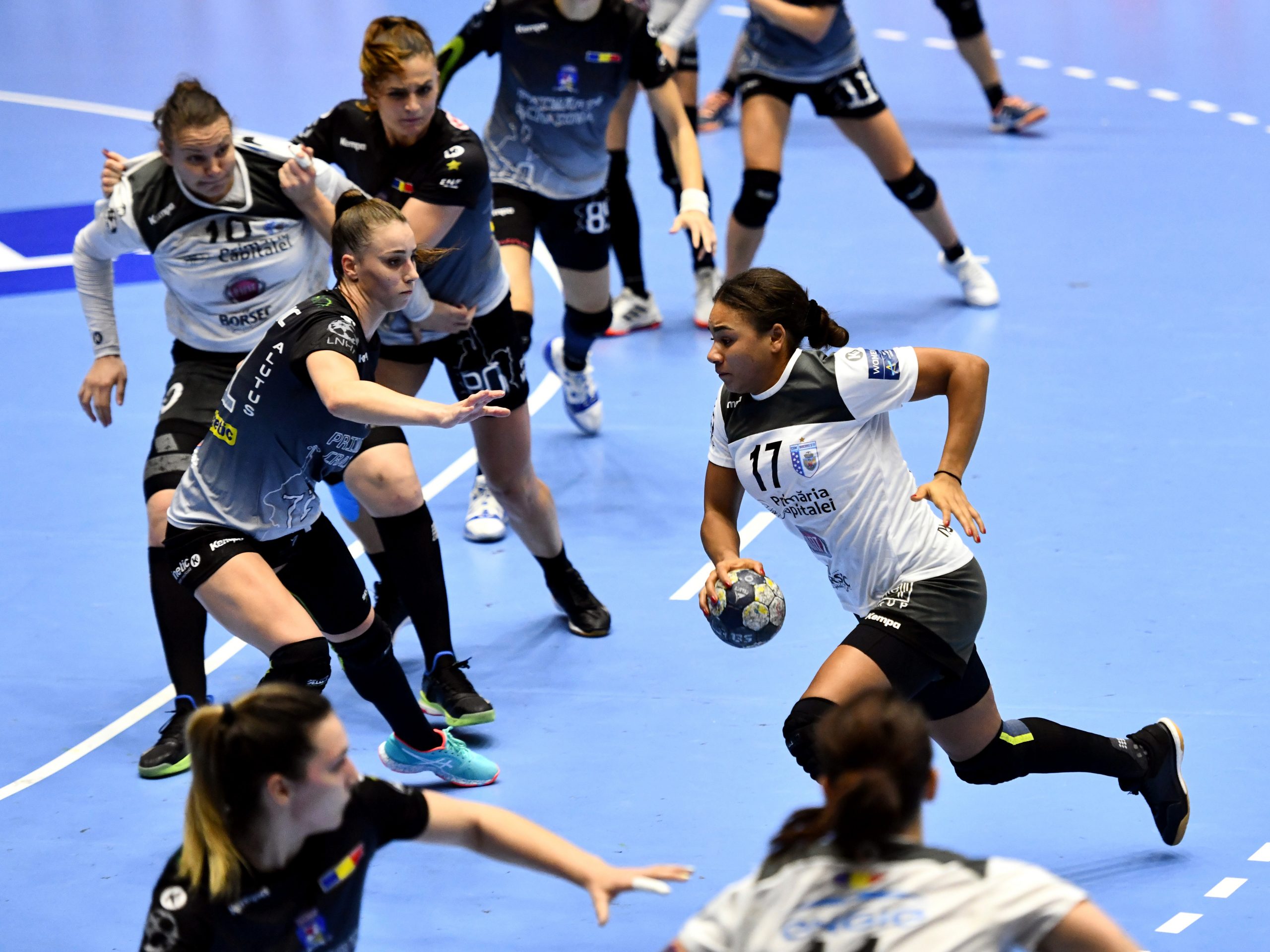 Bobana Klikovac: „Eu vreau să fac performanță, nu joc handbal cu ...