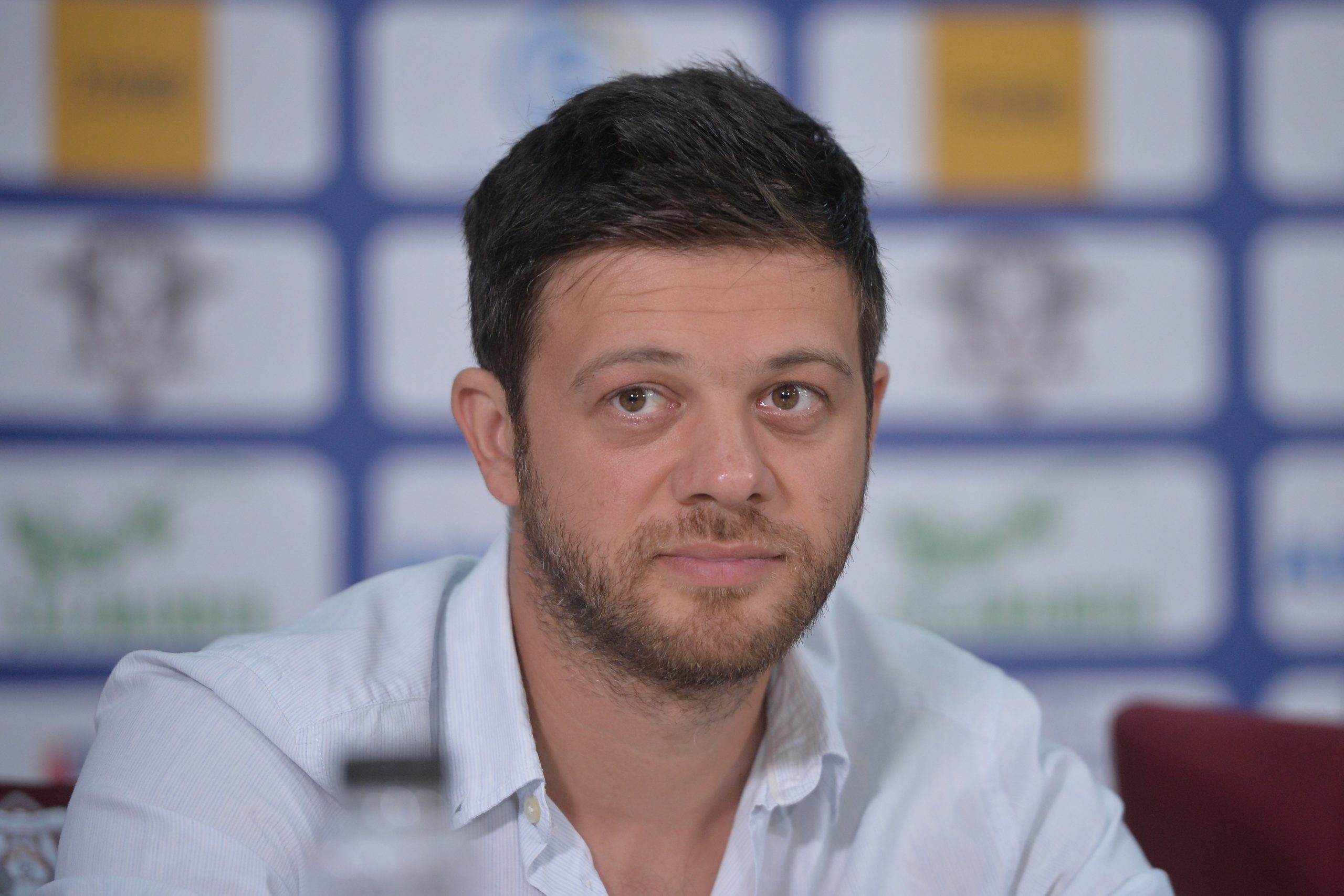 Acuzații dure la adresa lui Victor Angelescu. „Un om cu foarte multe ...