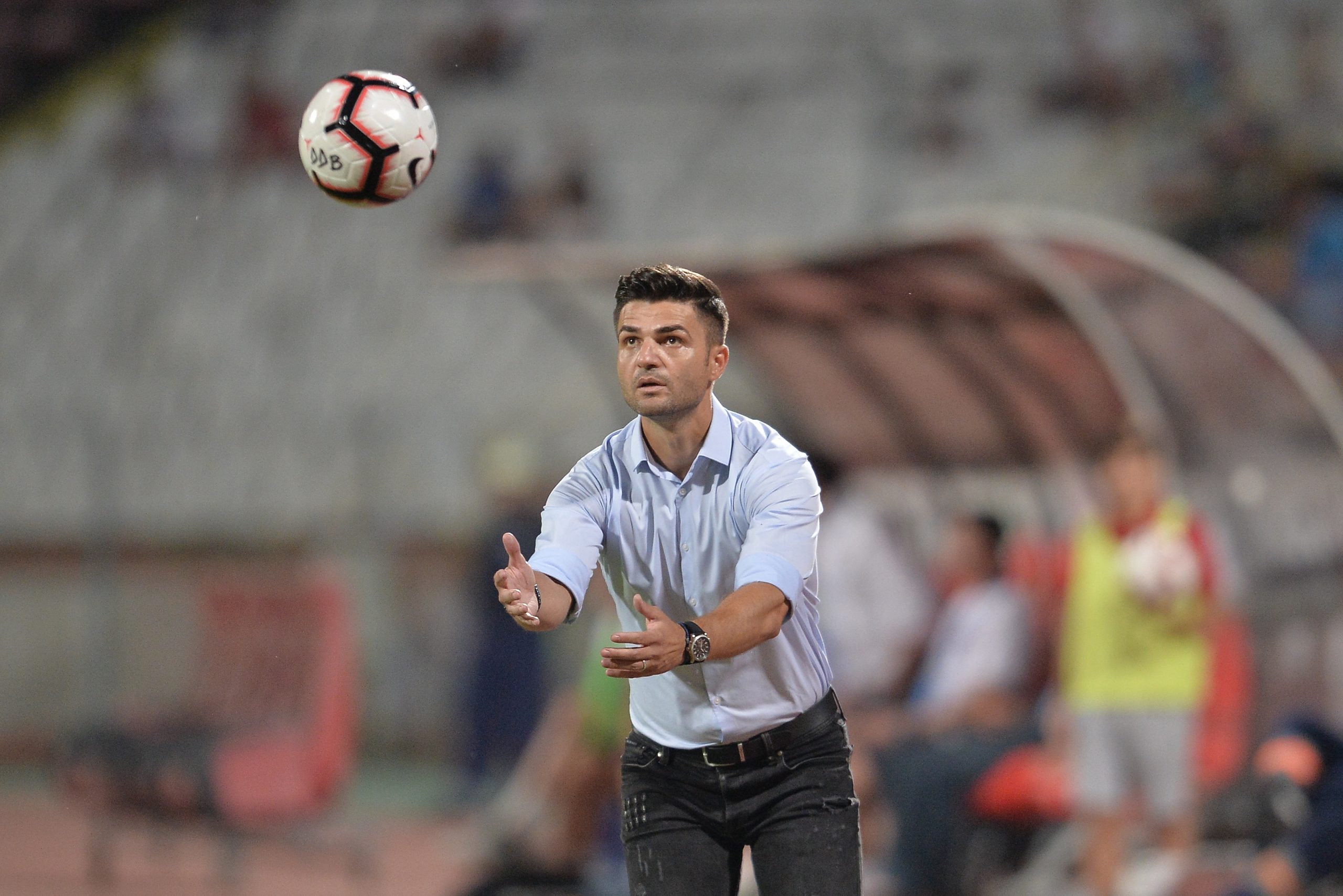 Cazul Radu Drăgușin? Unde greșește și unde are dreptate selecționerul ...