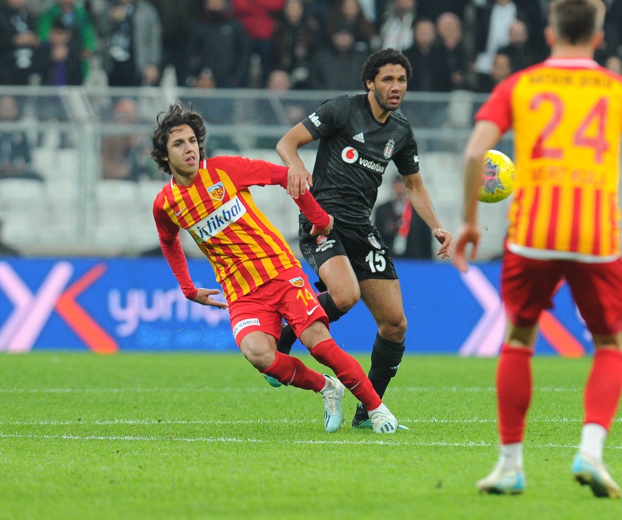 FC Barcelona l-a transferat pe noul copil minune al fotbalului din Turcia