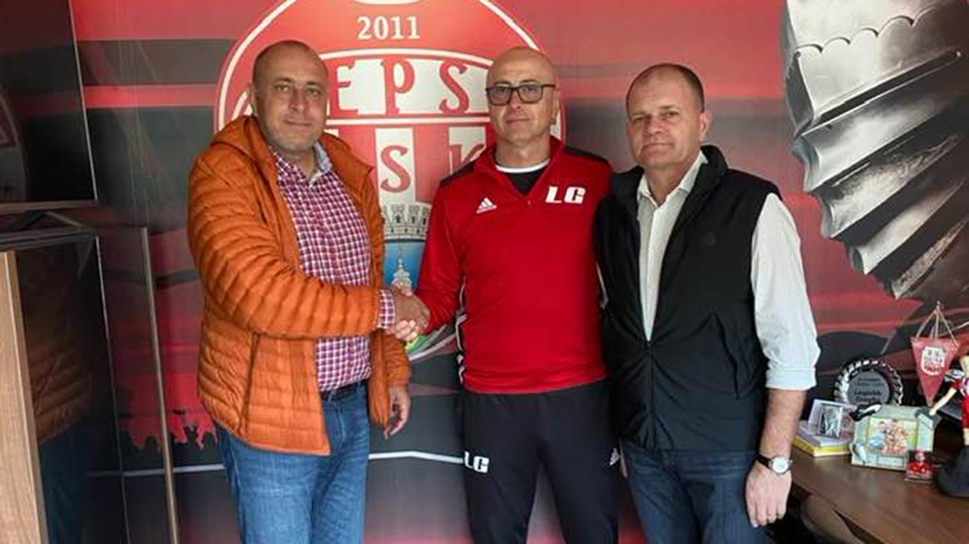 Peste 100 de antrenori s-au propus la Sepsi OSK după demiterea lui Grozavu! Laszlo Dioszegi: ”E ...