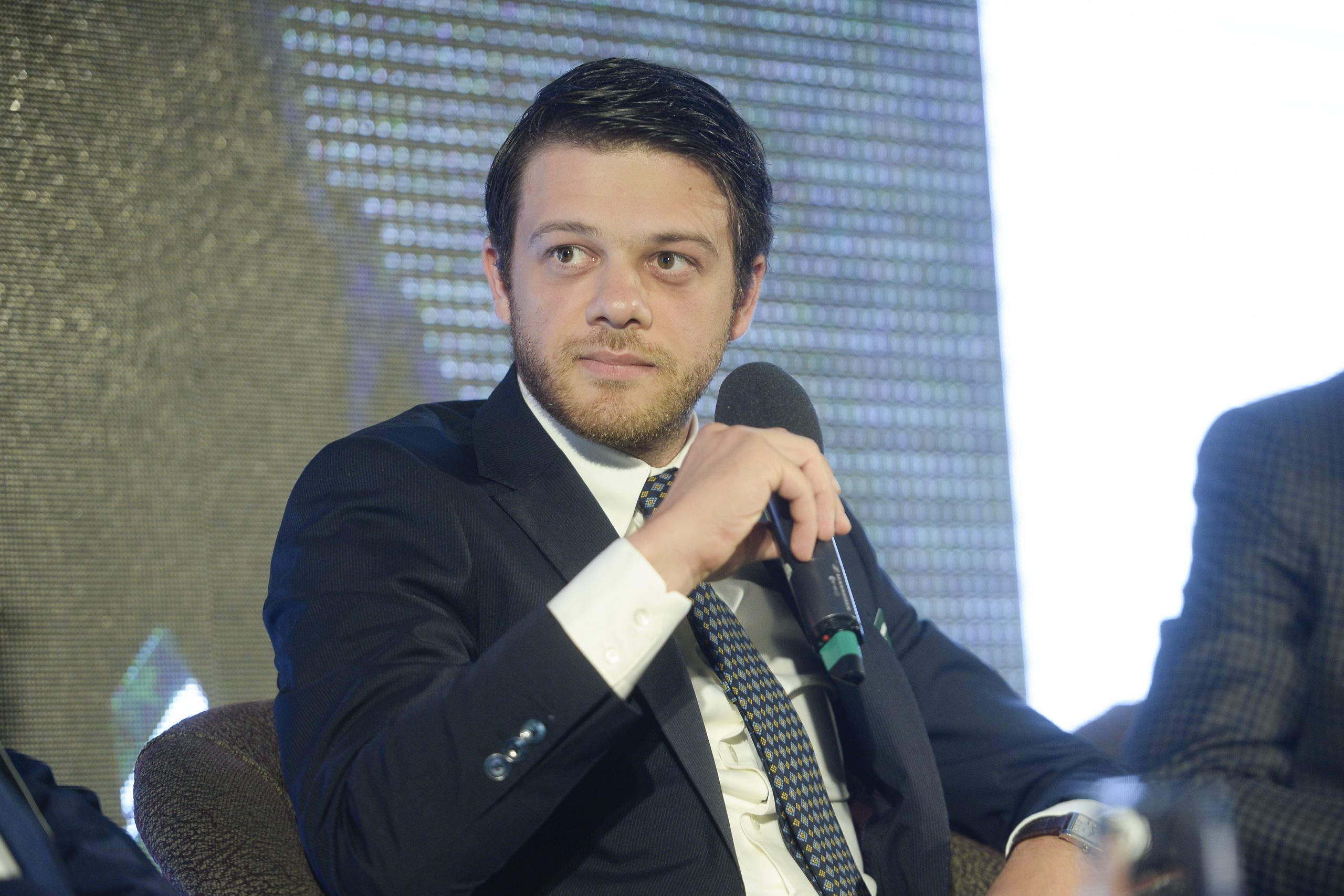 Victor Angelescu a reacționat după ce stadioanele din România au fost ...