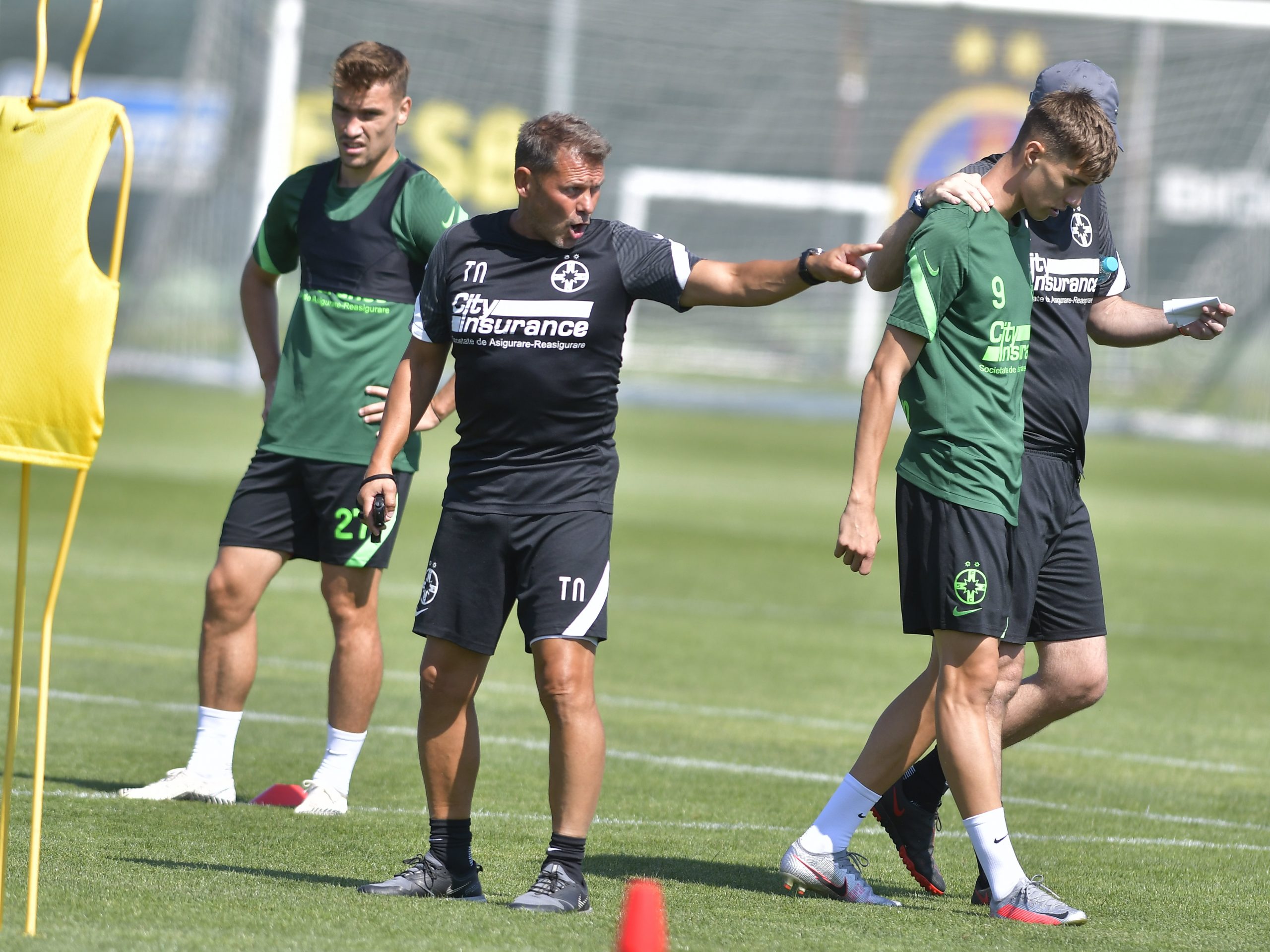 Thomas Neubert le-a făcut viața grea fotbaliștilor de la FCSB