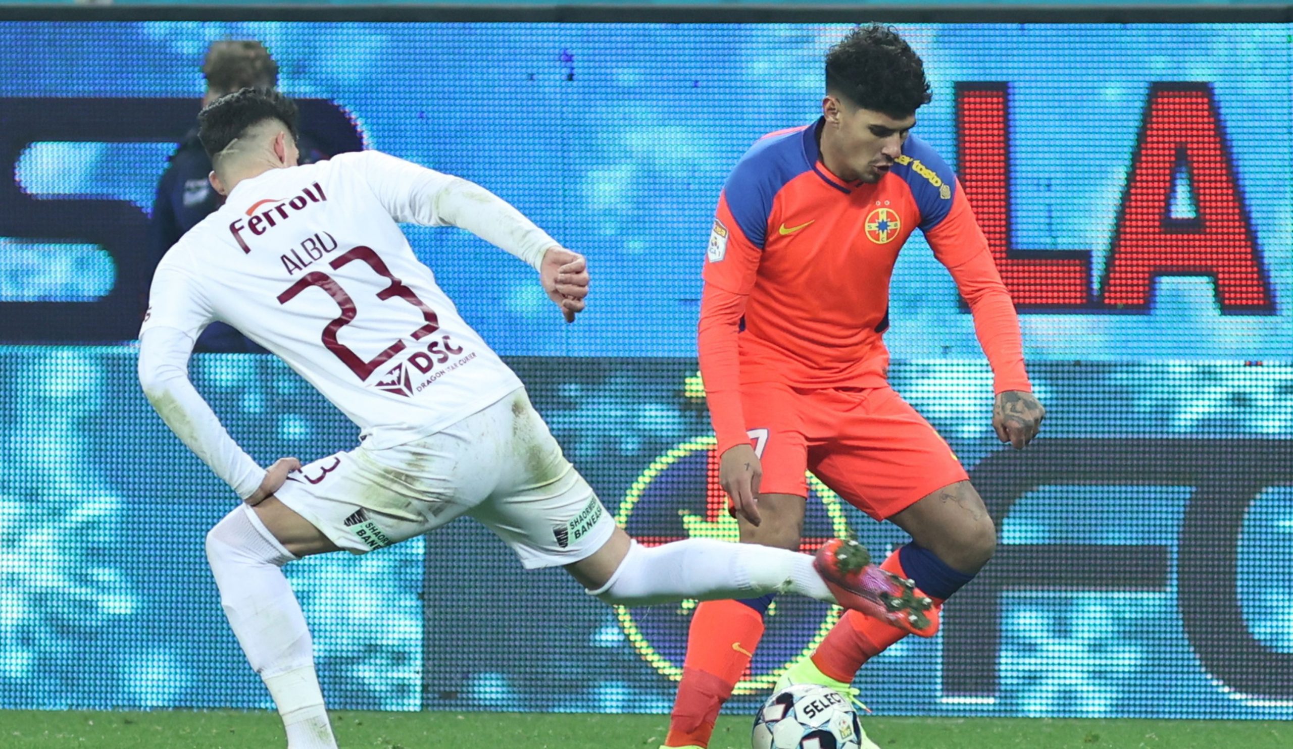 Florinel Coman a revenit pe teren, după patru luni, în FCSB - Rapid ...