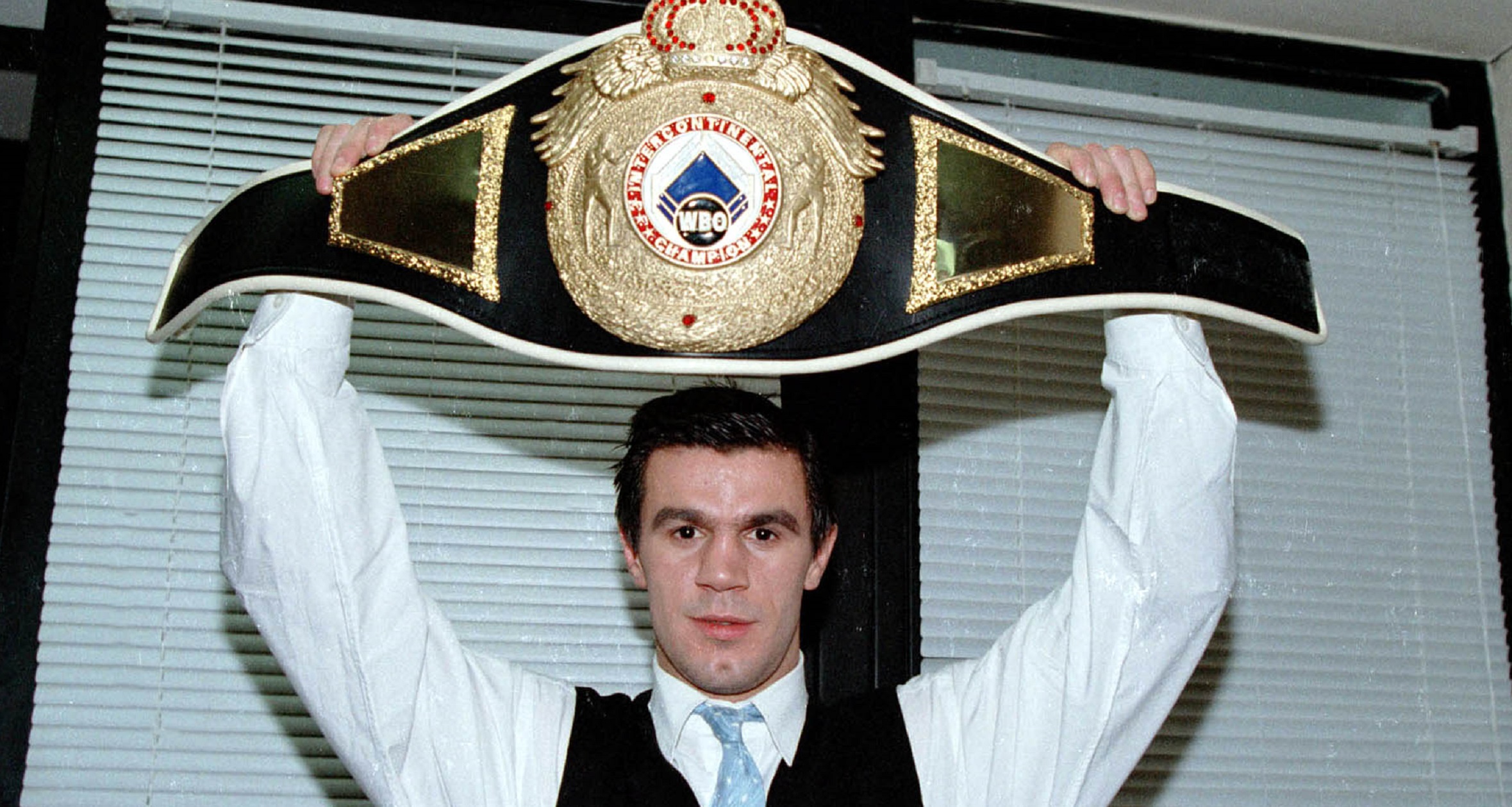 Fuga lui Mihai Leu, primul campion mondial român la box profesionist, o ...