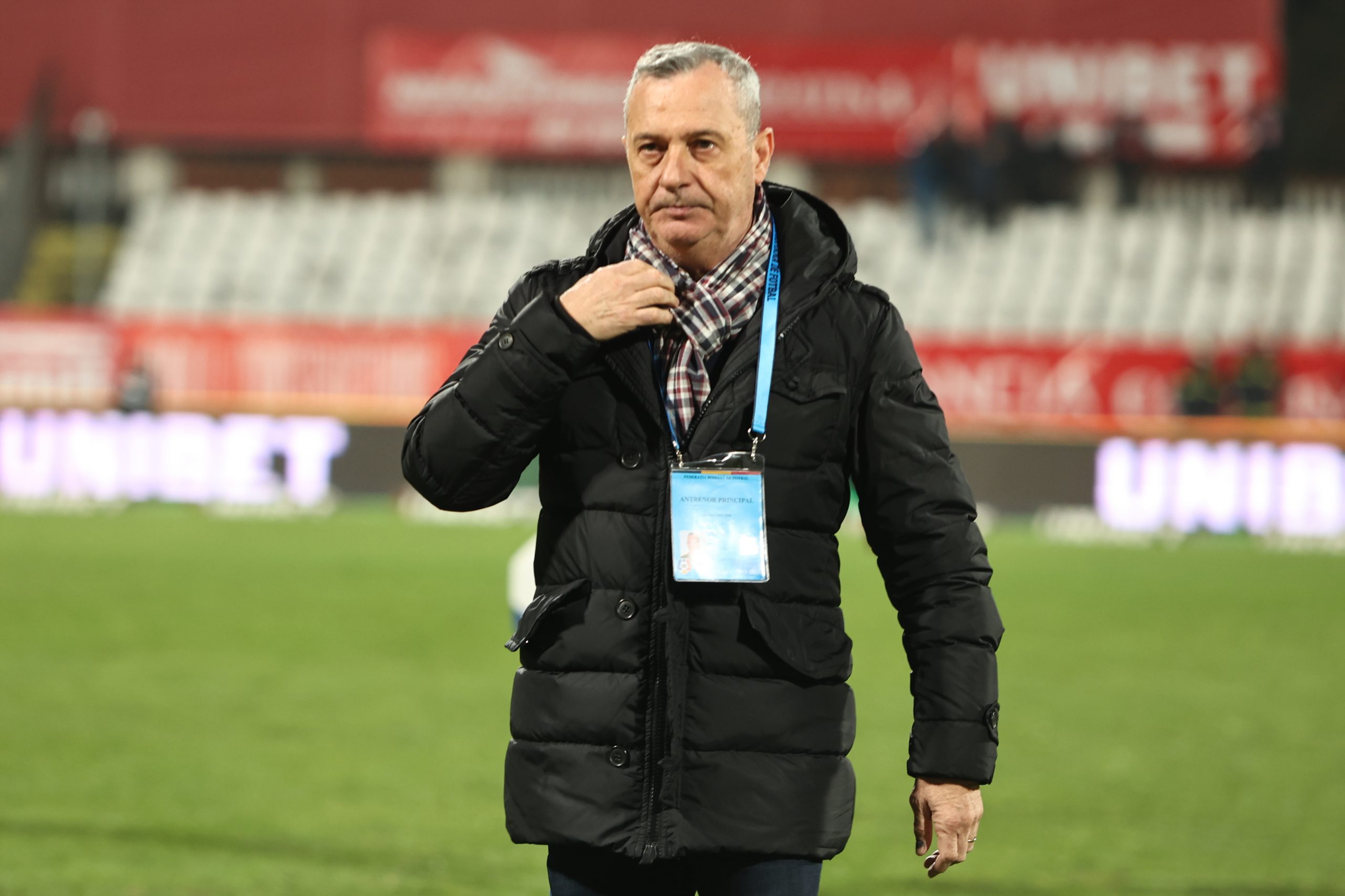 Mircea Rednic continuă războiul cu conducerea lui Dinamo, după ce a ...