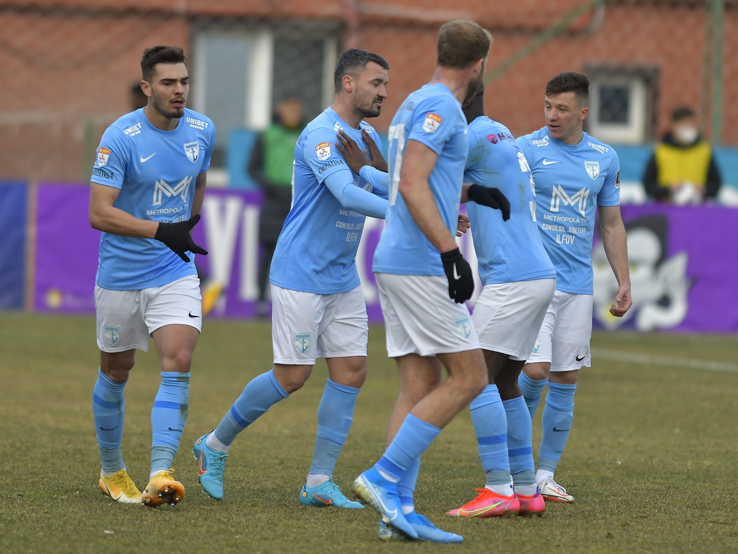 FC Voluntari urmărește calificarea în play-off și îi motivează ...