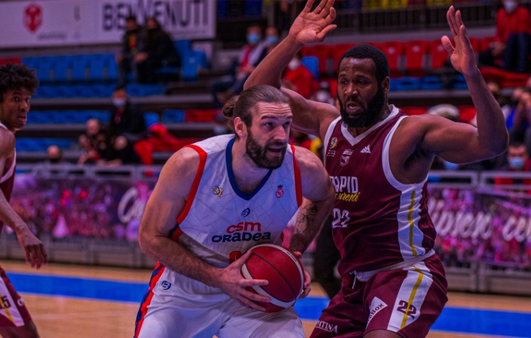 Rapid, victorie cu trei secunde înainte de final cu CSM Oradea