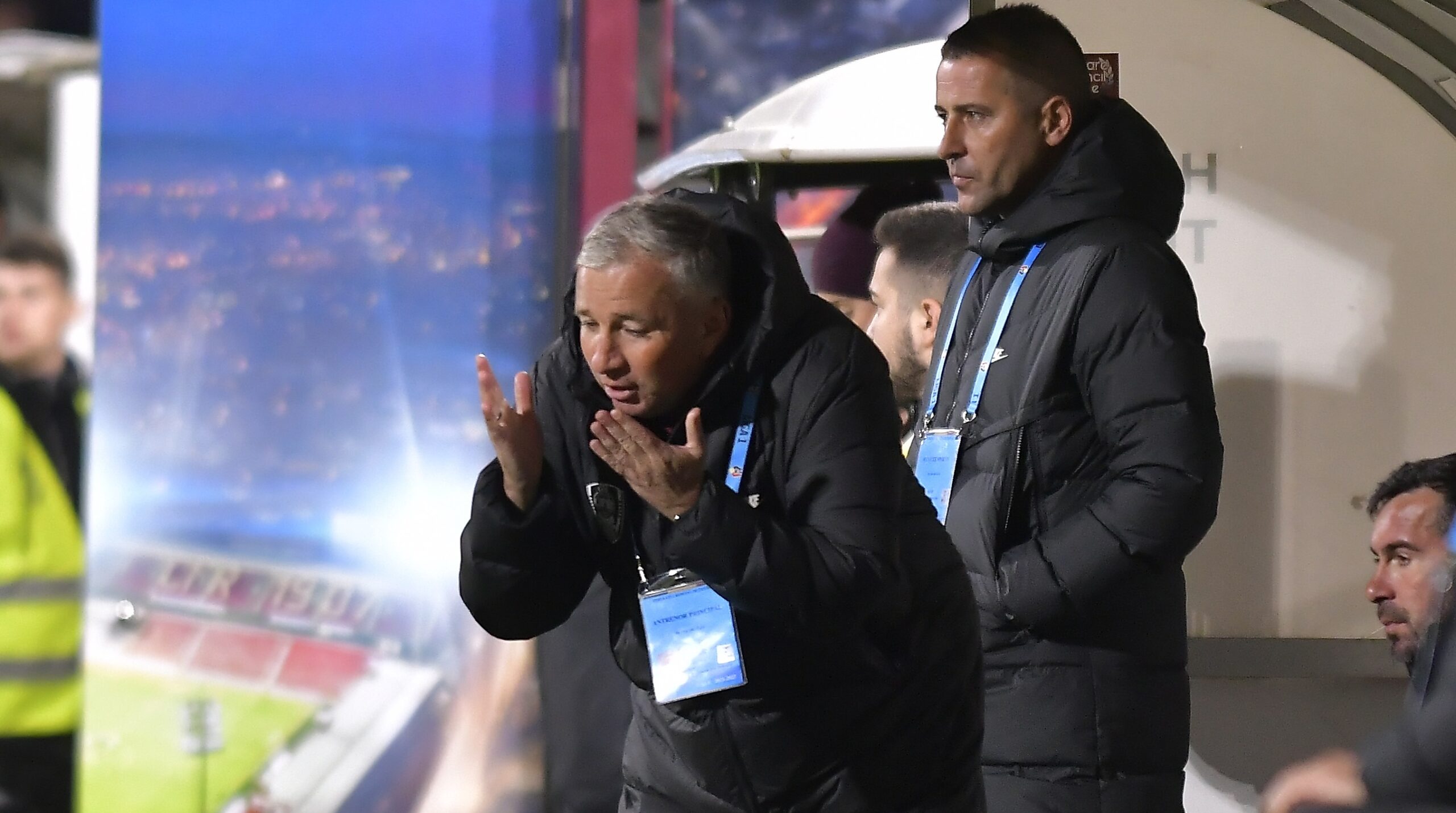 Marius Mitran, editorial despre Dan Petrescu