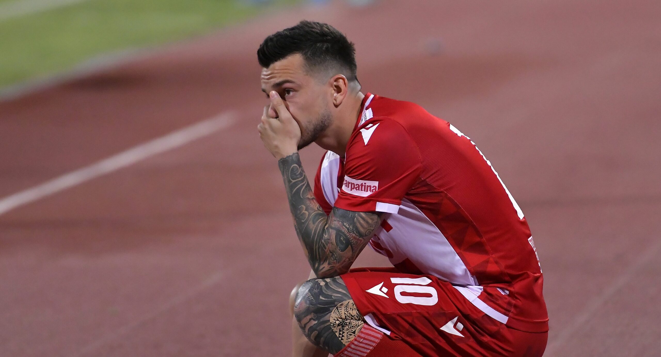 Ce suspendare pentru Cosmin Matei! Se lasă de fotbal dacă primește ...