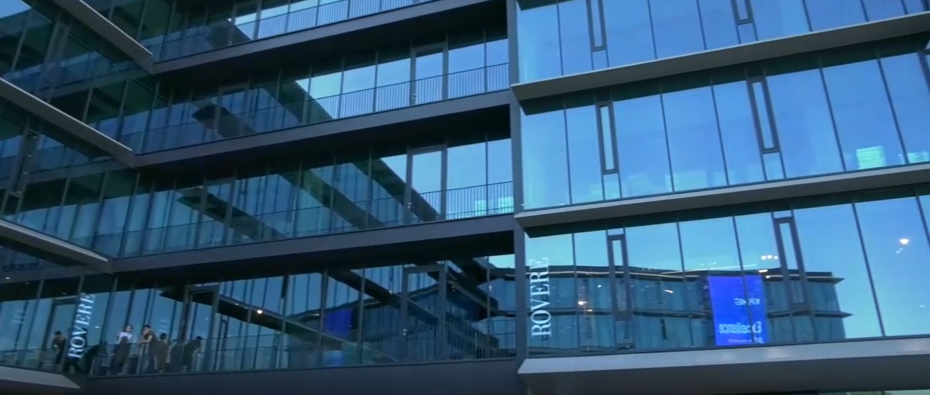 Rovere Mobili din România