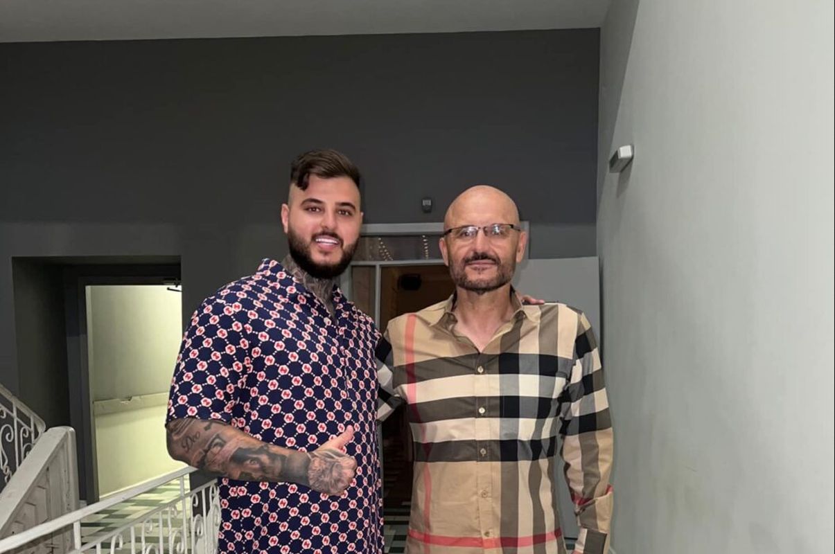Adrian Mititelu și Croitoru au cântat cu lăutarii imnul Universității ...