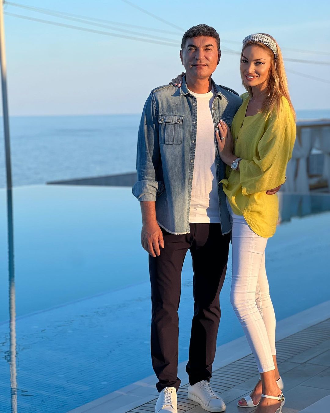 Ce au făcut Valentina Pelinel și Cristi Borcea în piscina infinity a ...
