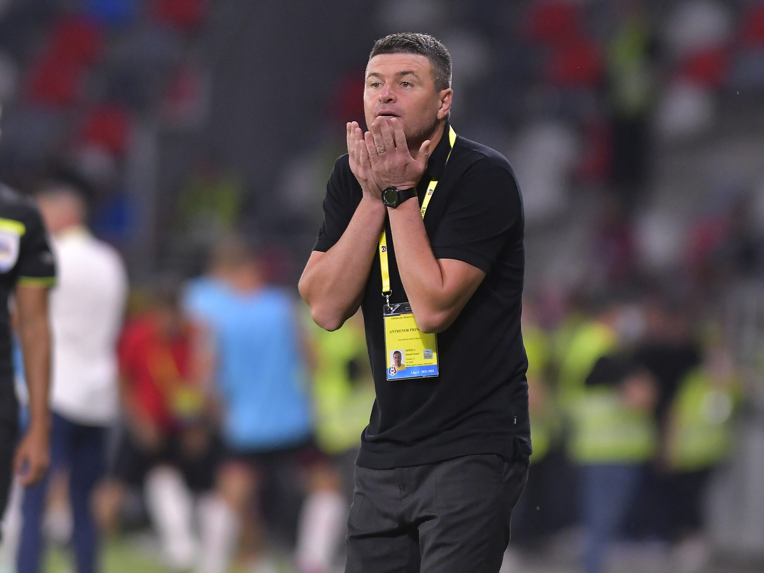 Daniel Oprița anunță că Steaua nu poate promova, dar fotbaliștii au prime