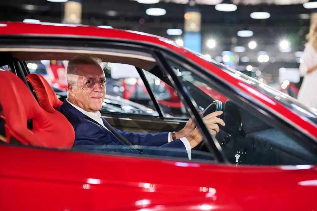 Motivul pentru care moștenitorul imperiului Ferrari l-a vizitat pe Ion ...