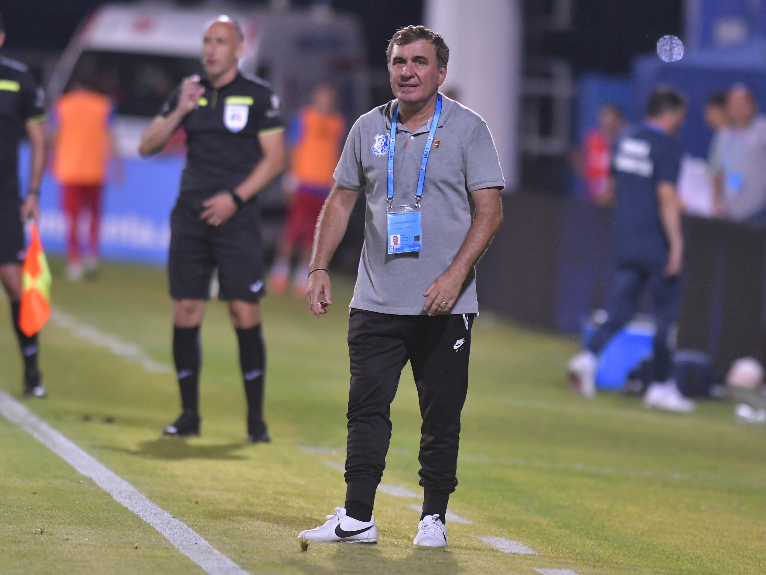 Gică Hagi a explicat de ce i-a vândut pe Eduard Radaslavescu și Radu ...