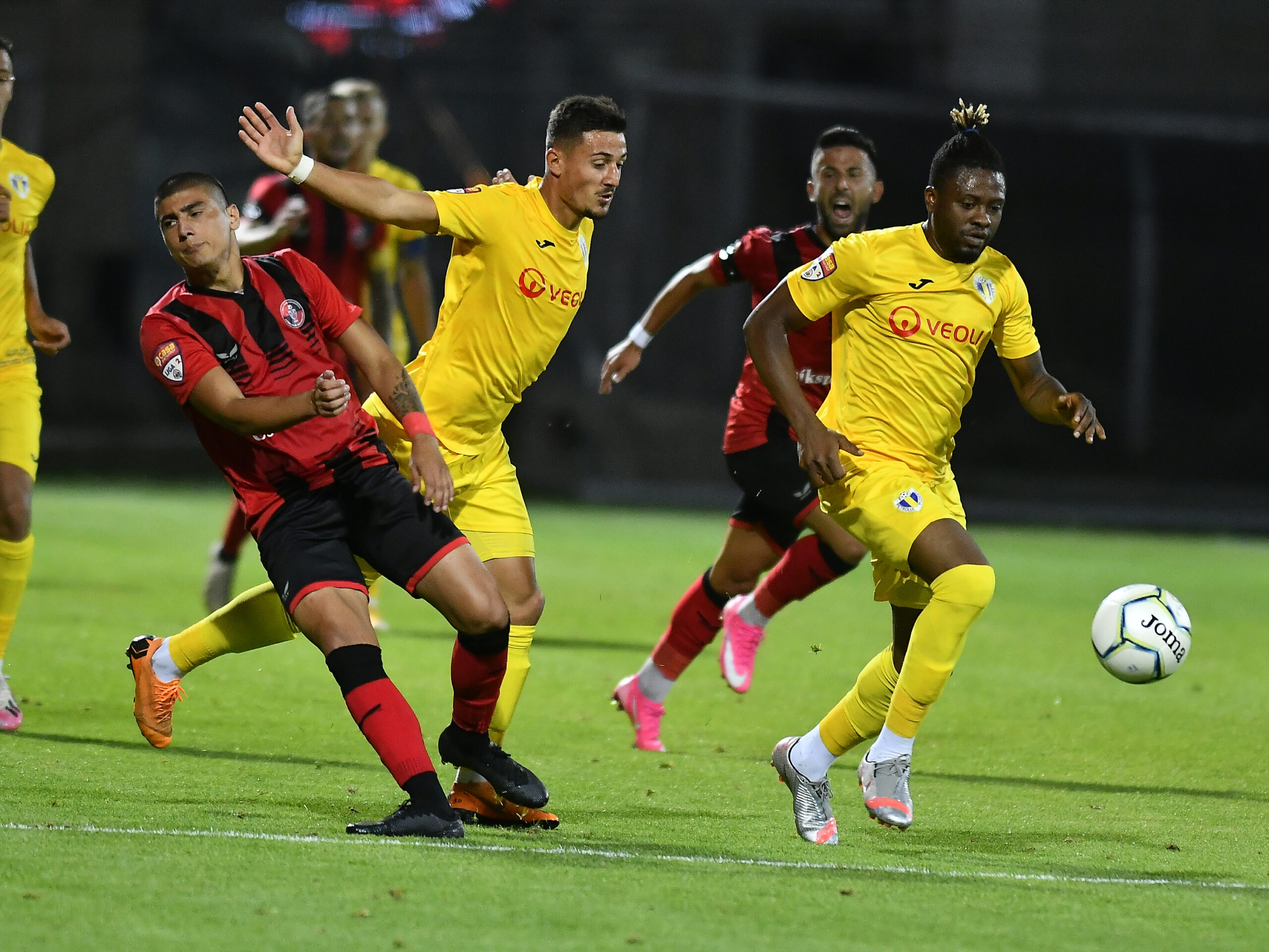 Gigi Becali îl vrea la FCSB, dar Juan Bauza este ironizat de Meme Stoica