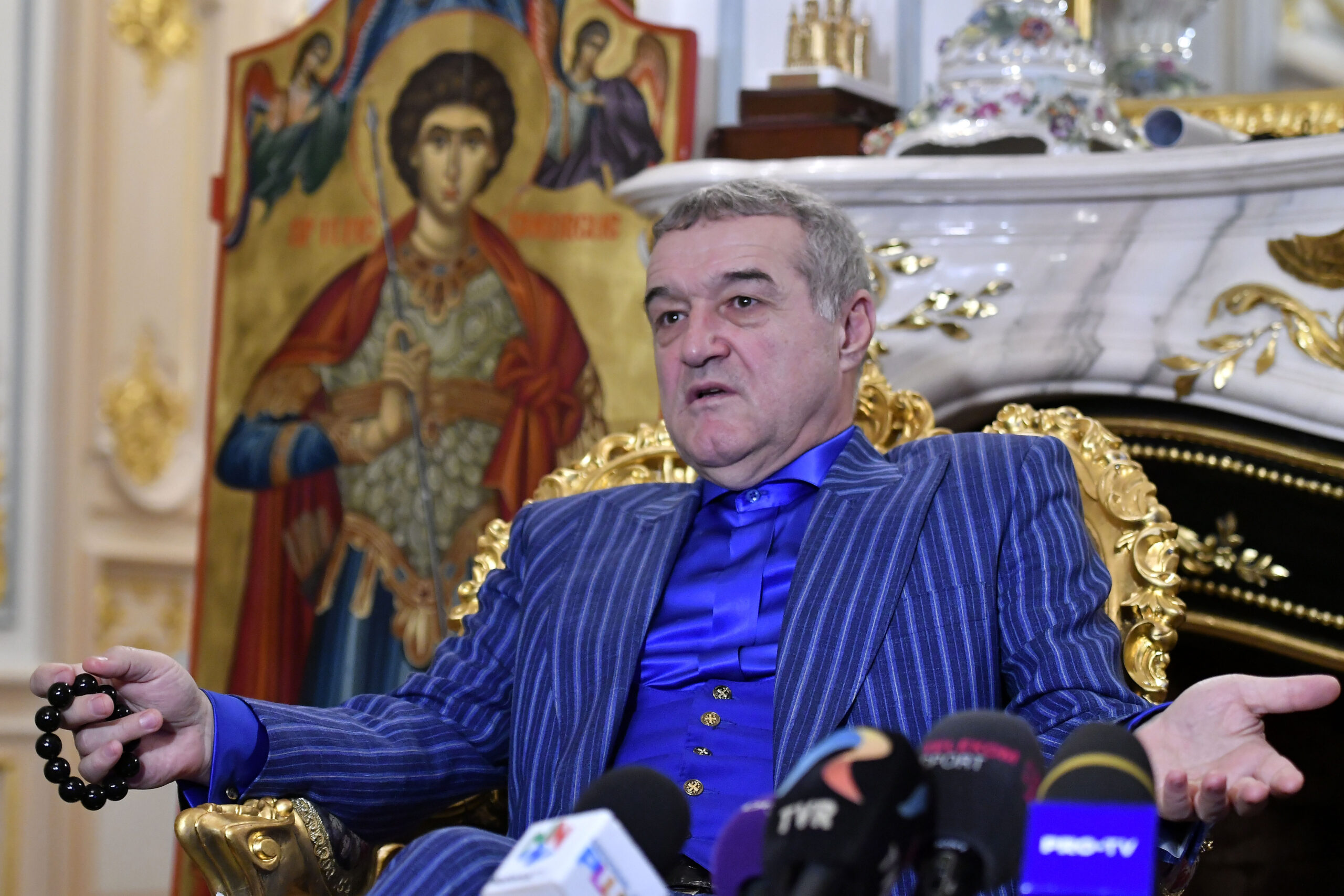 Gigi Becali a anunțat care sunt jucătorii pe care îi dă afară de la FCSB