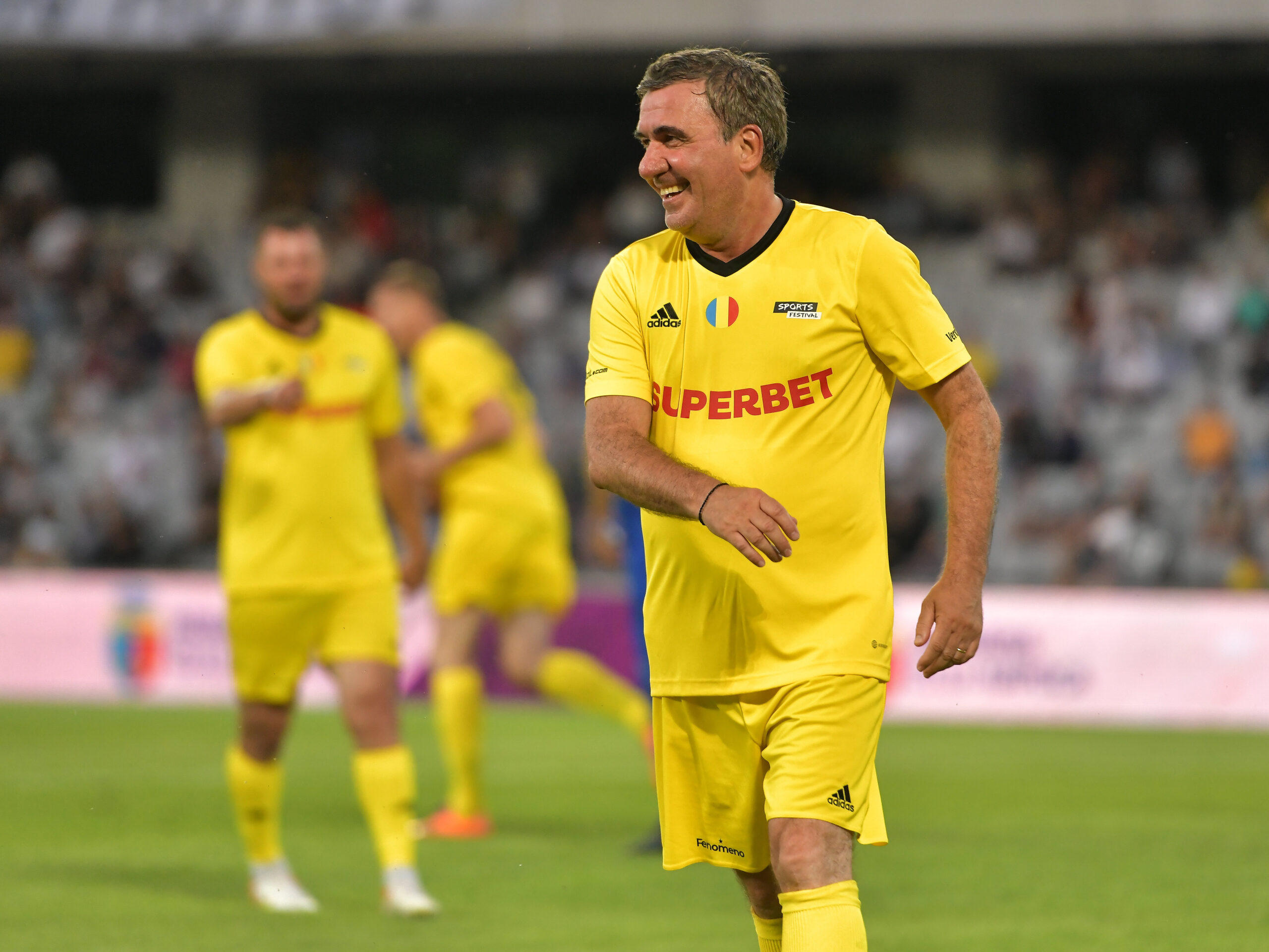 Gică Hagi a sărbătorit pe teren 40 de ani de la debut