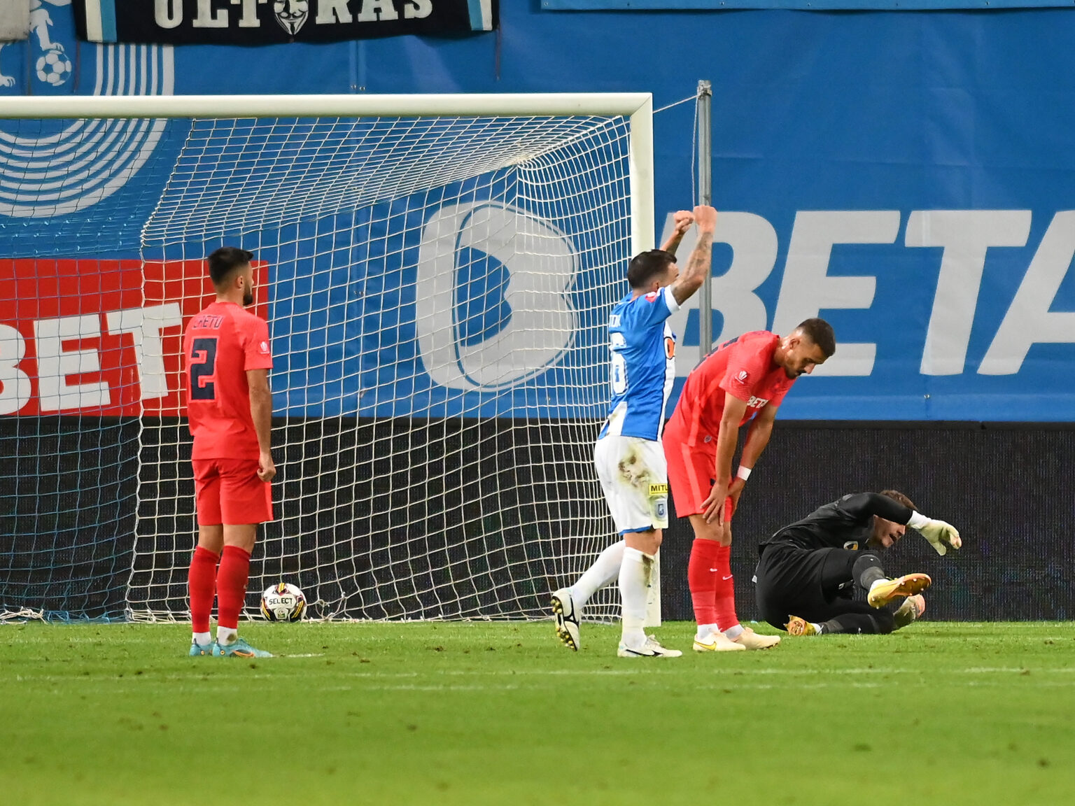 Răzvan Oaidă a fost umilit la Universitatea Craiova - FCSB