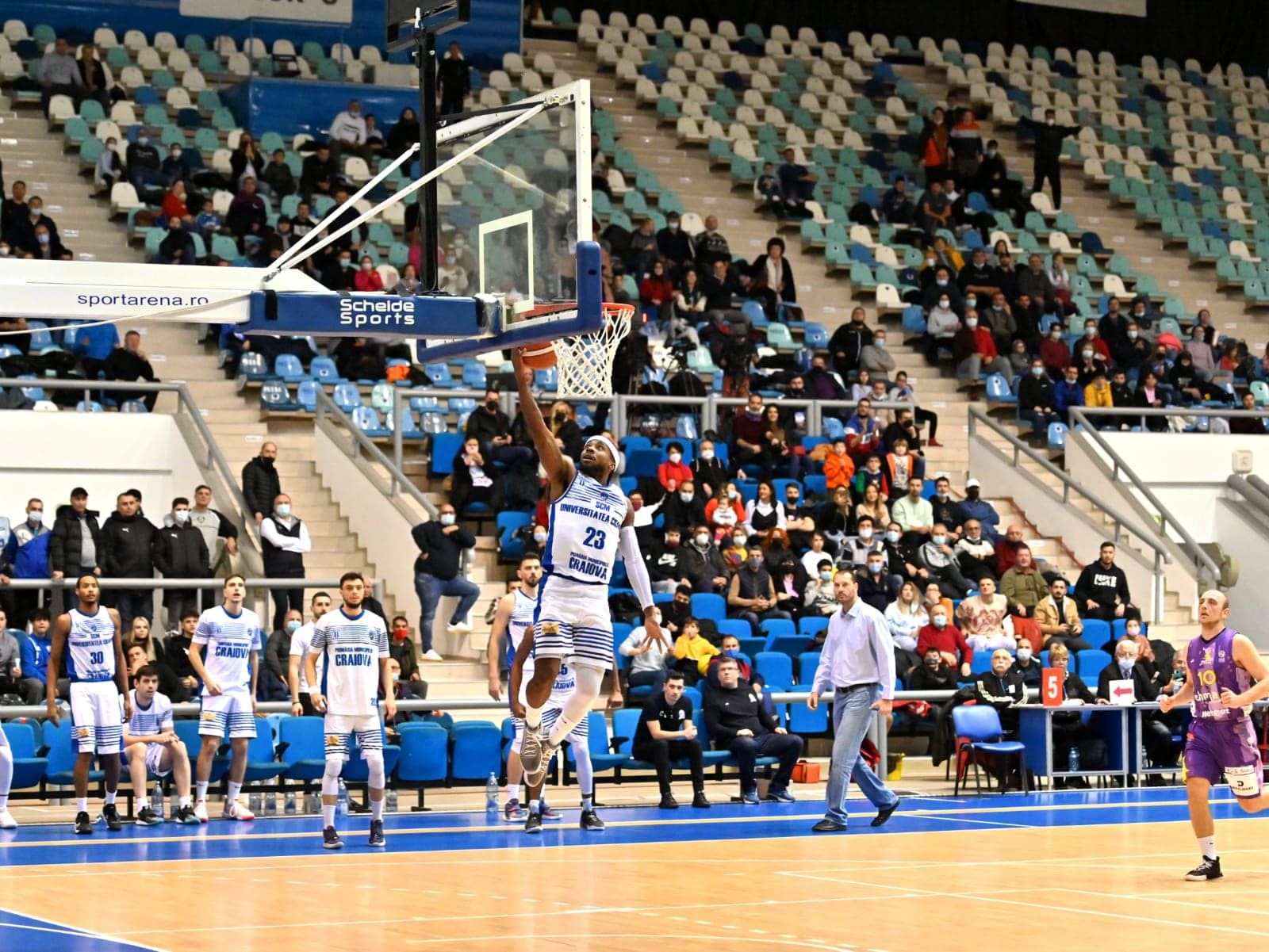 Craiova găzduieşte primul meci de baschet în cupele europene