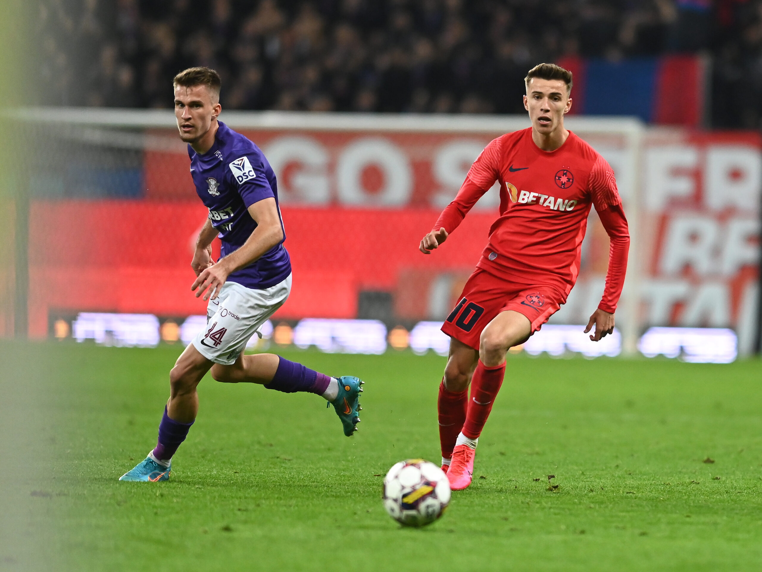 Tavi Popescu, gol imparabil în FCSB - Rapid! „Perla” lui Becali s-a ...