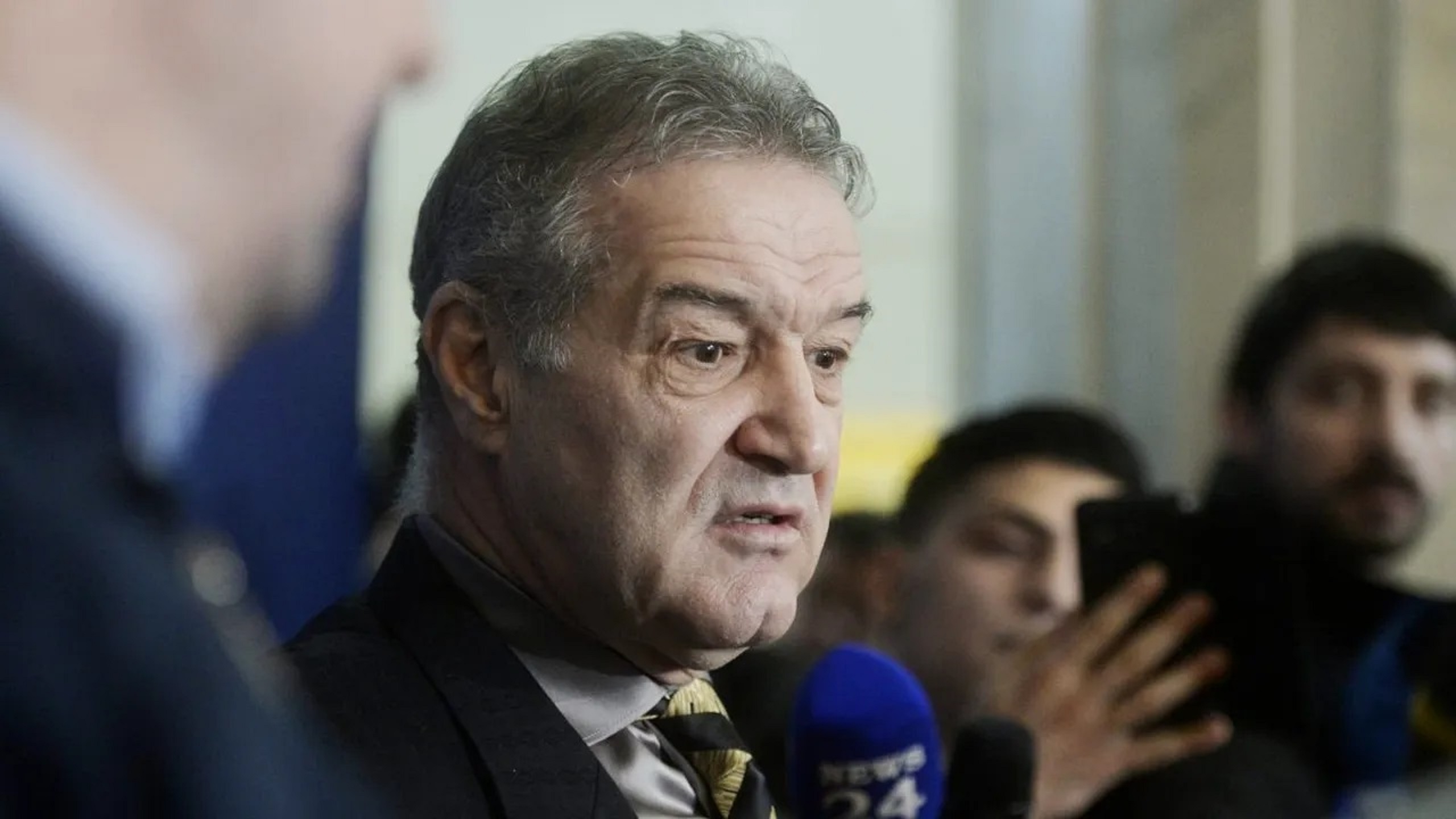 Gigi Becali a primit o lecție de neuitat în direct la TV