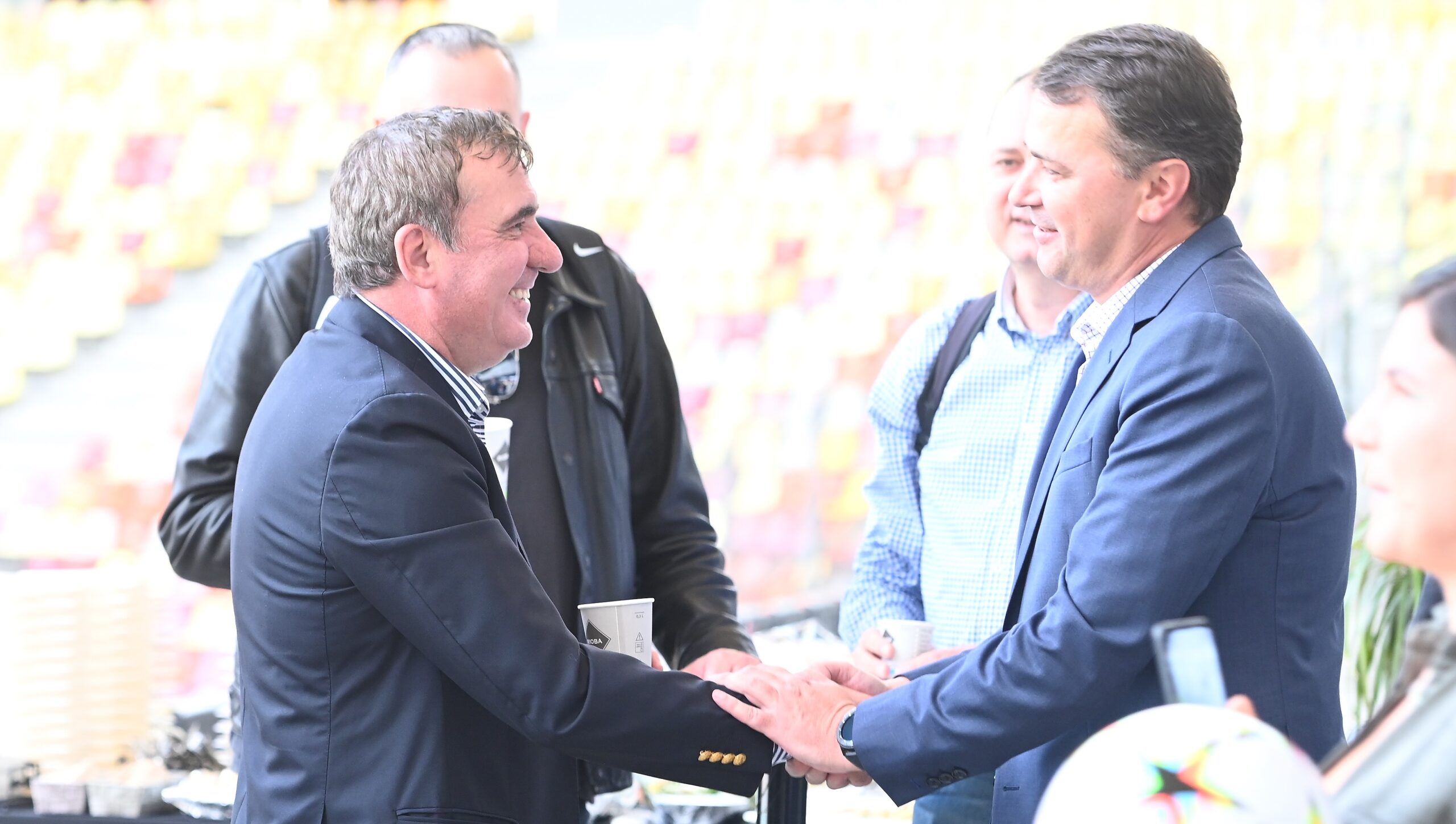 EDITORIAL DE VALI MORARU | Hagi