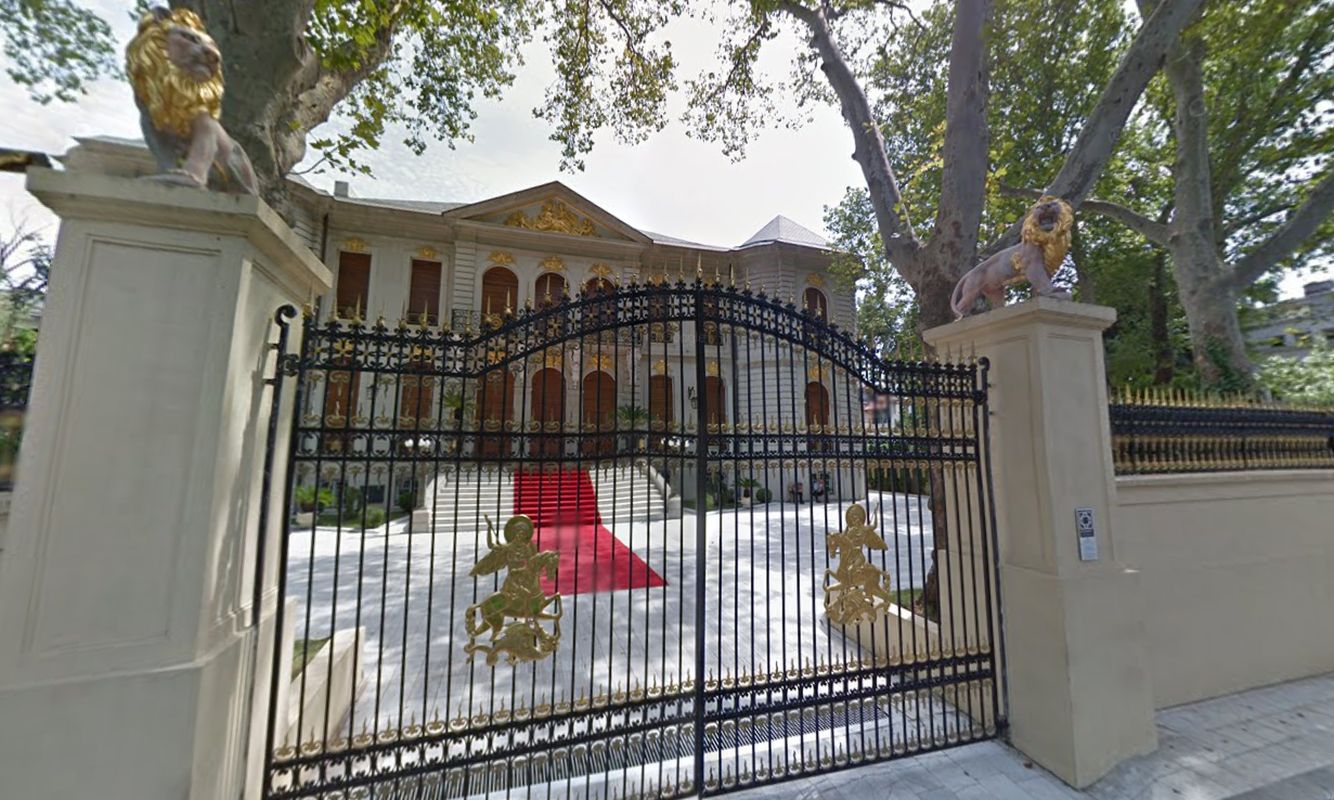 Cea mai tare donație din istoria României e făcută de Gigi Becali