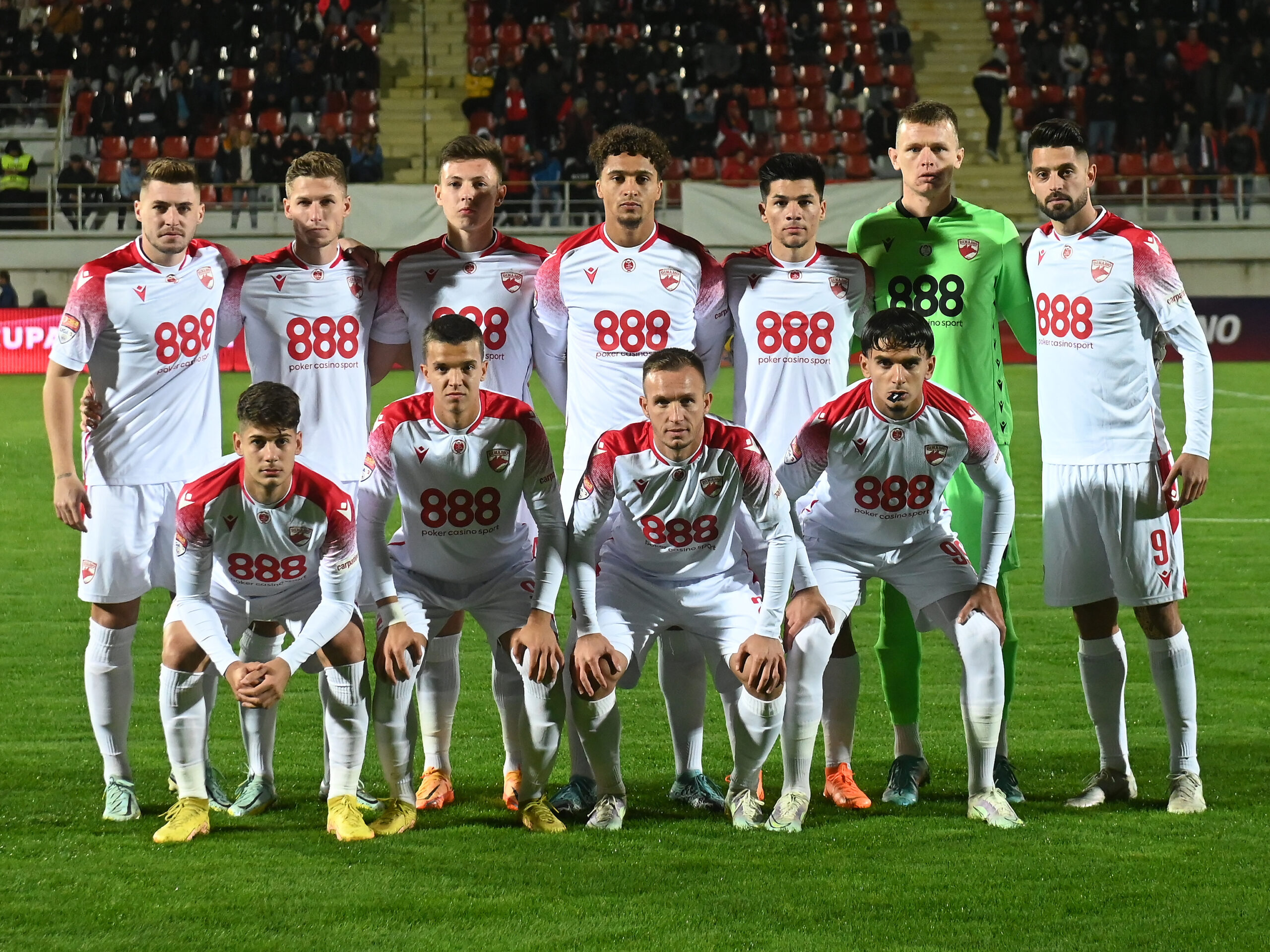 Haosul total continuă: cei mai buni fotbaliști vor să plece de la Dinamo!