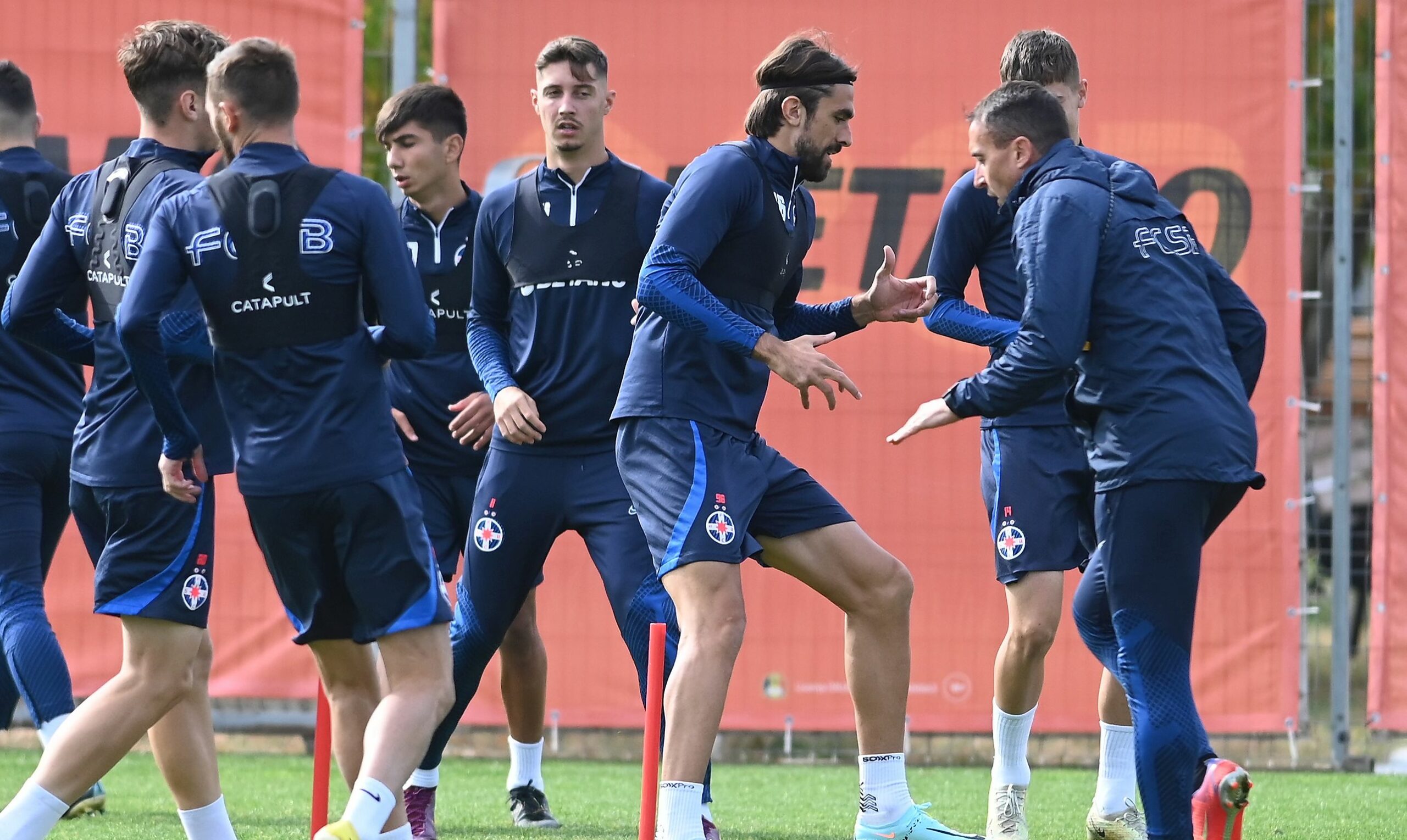 Două transferuri de top la FCSB, cerute special de către Mihai Stoica