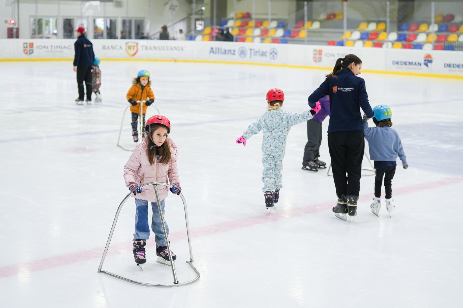 Inițiere pentru 150 de copii la Patinoarul Allianz-Țiriac Arena din Otopeni