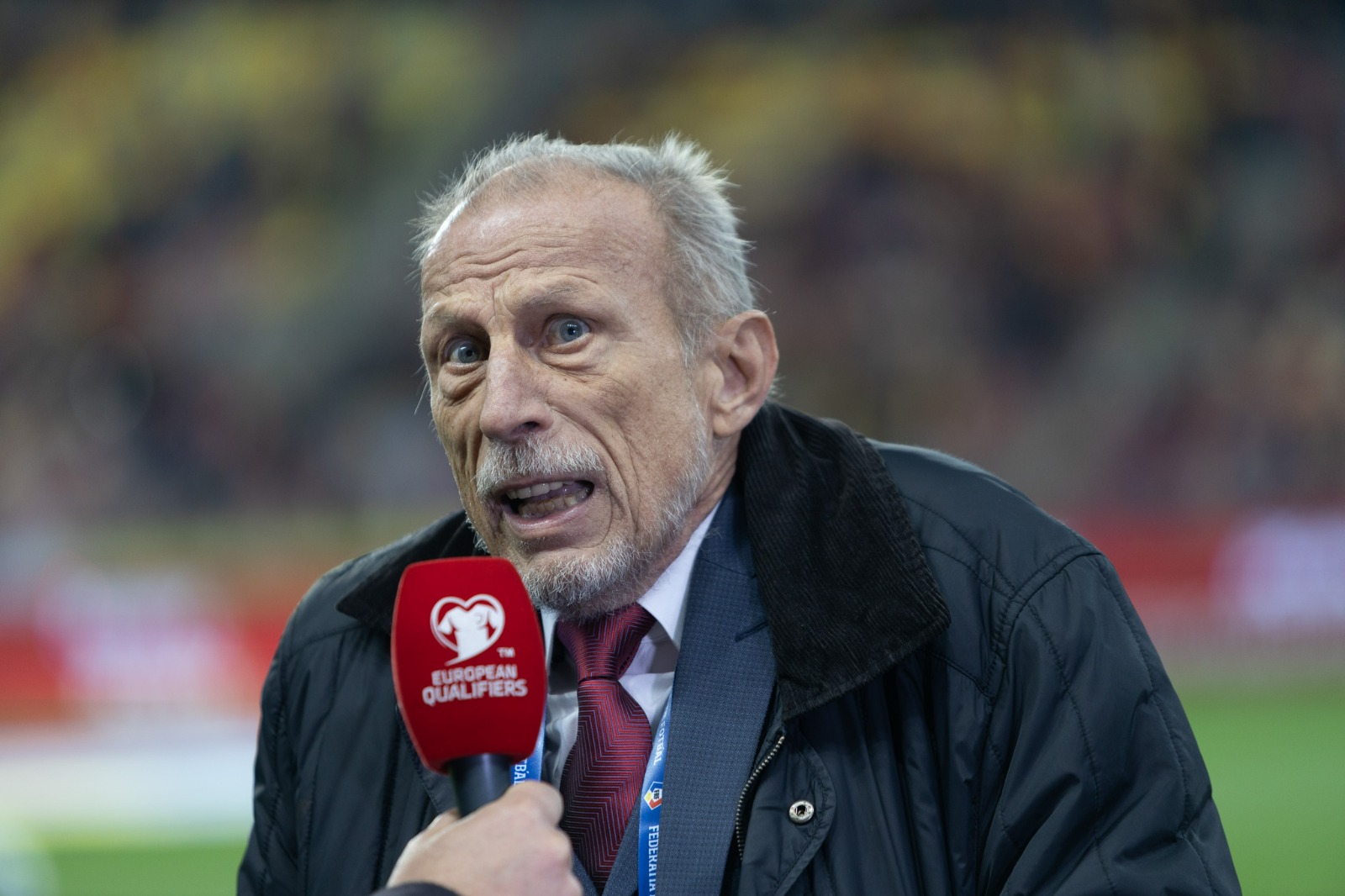 Christoph Daum, prima apariție la un meci de fotbal după ce a fost ...