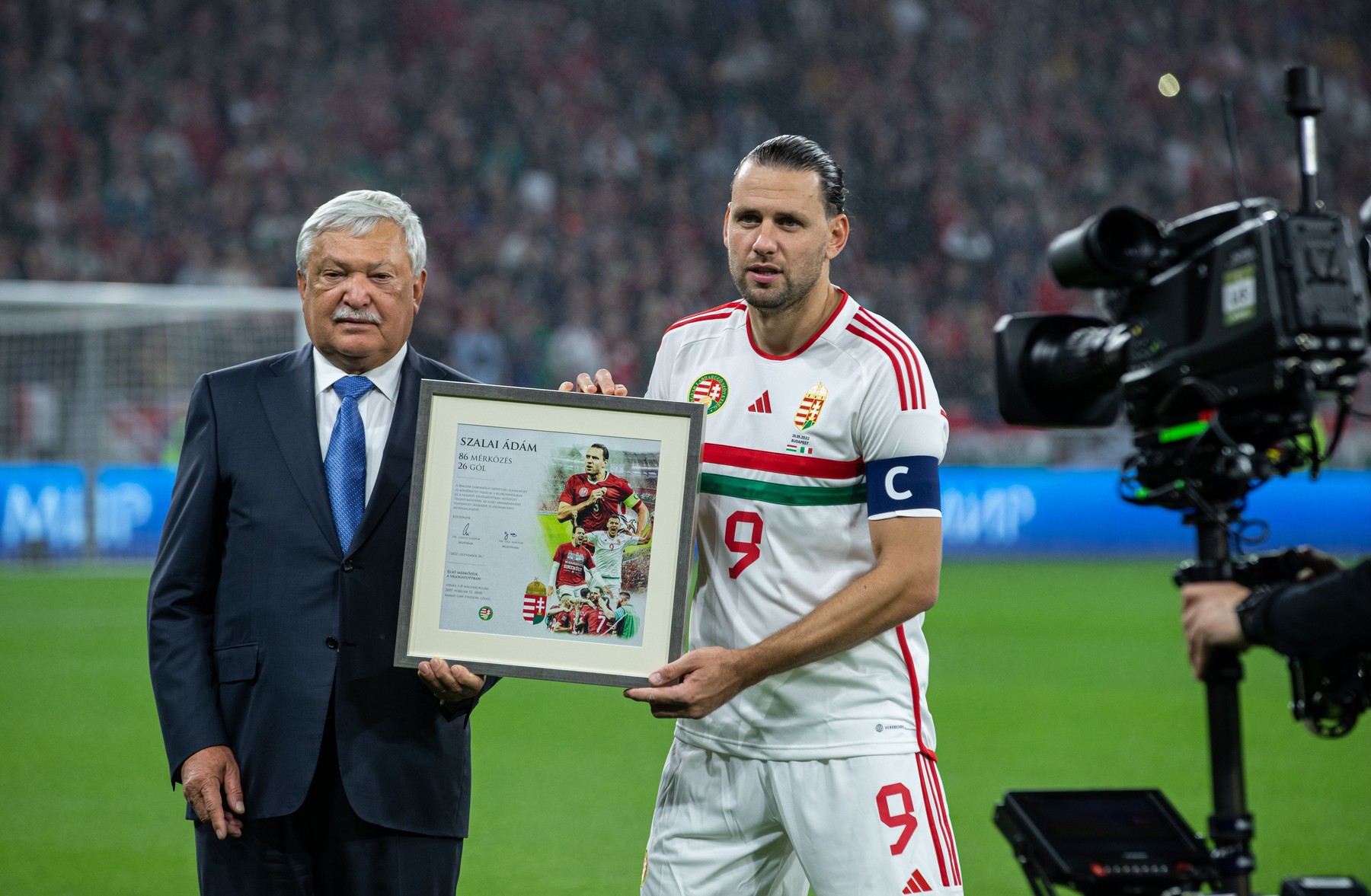Cine este Sandor Csanyi, geniul bancar care a determinat UEFA să ...