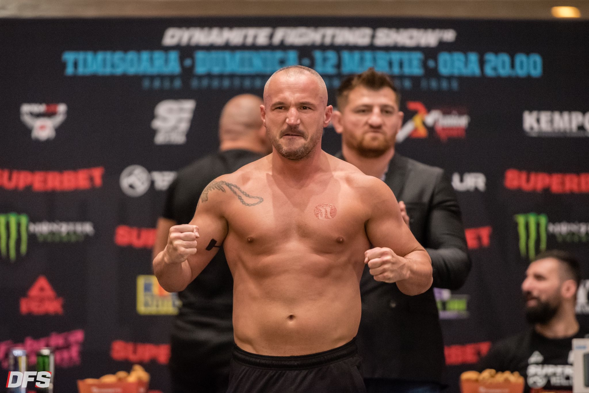 Gest superb al luptătorului Daniel Corbeanu după ultimul meci al carierei