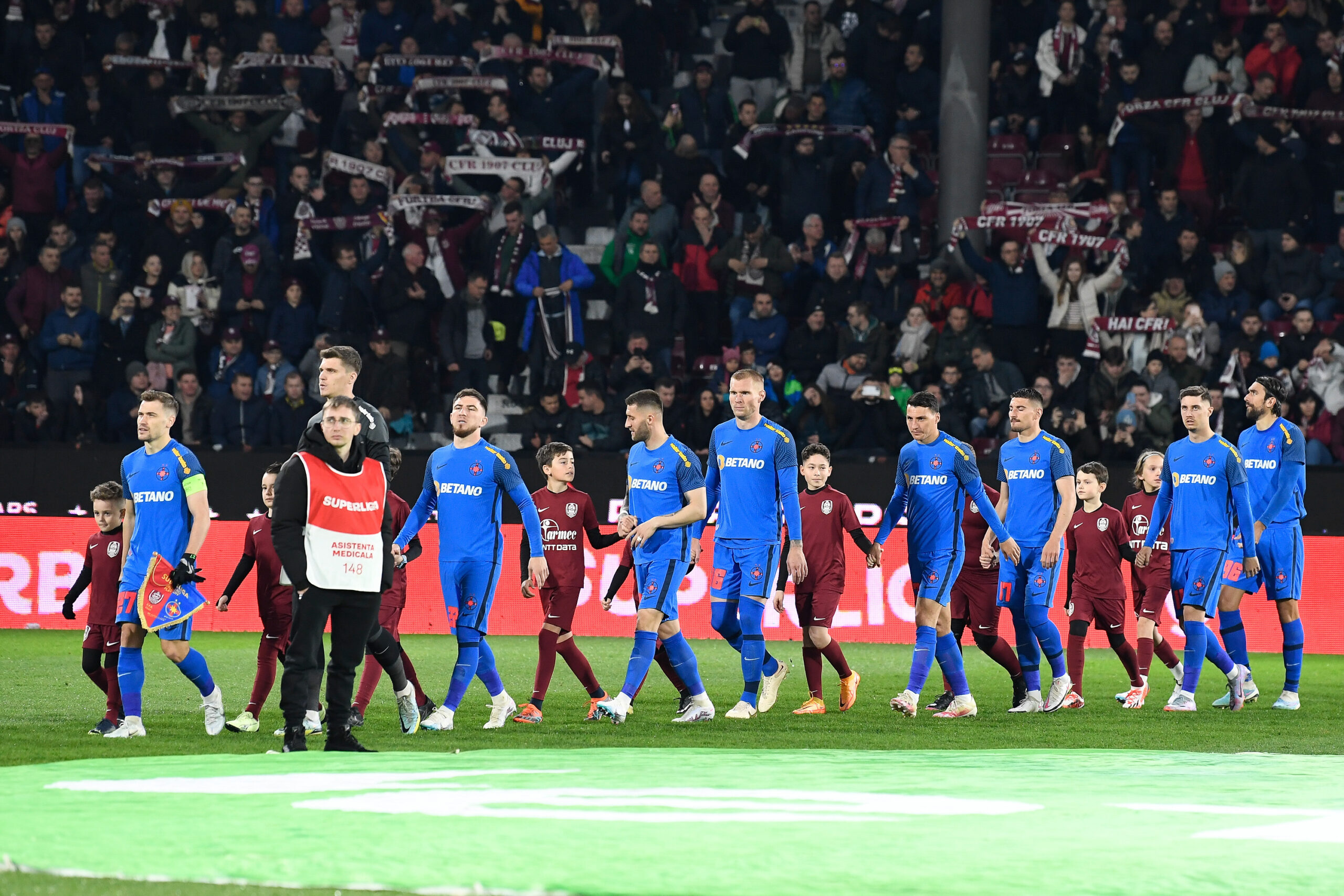 Imagine unică în istoria Superligii la meciul CFR Cluj - FCSB!