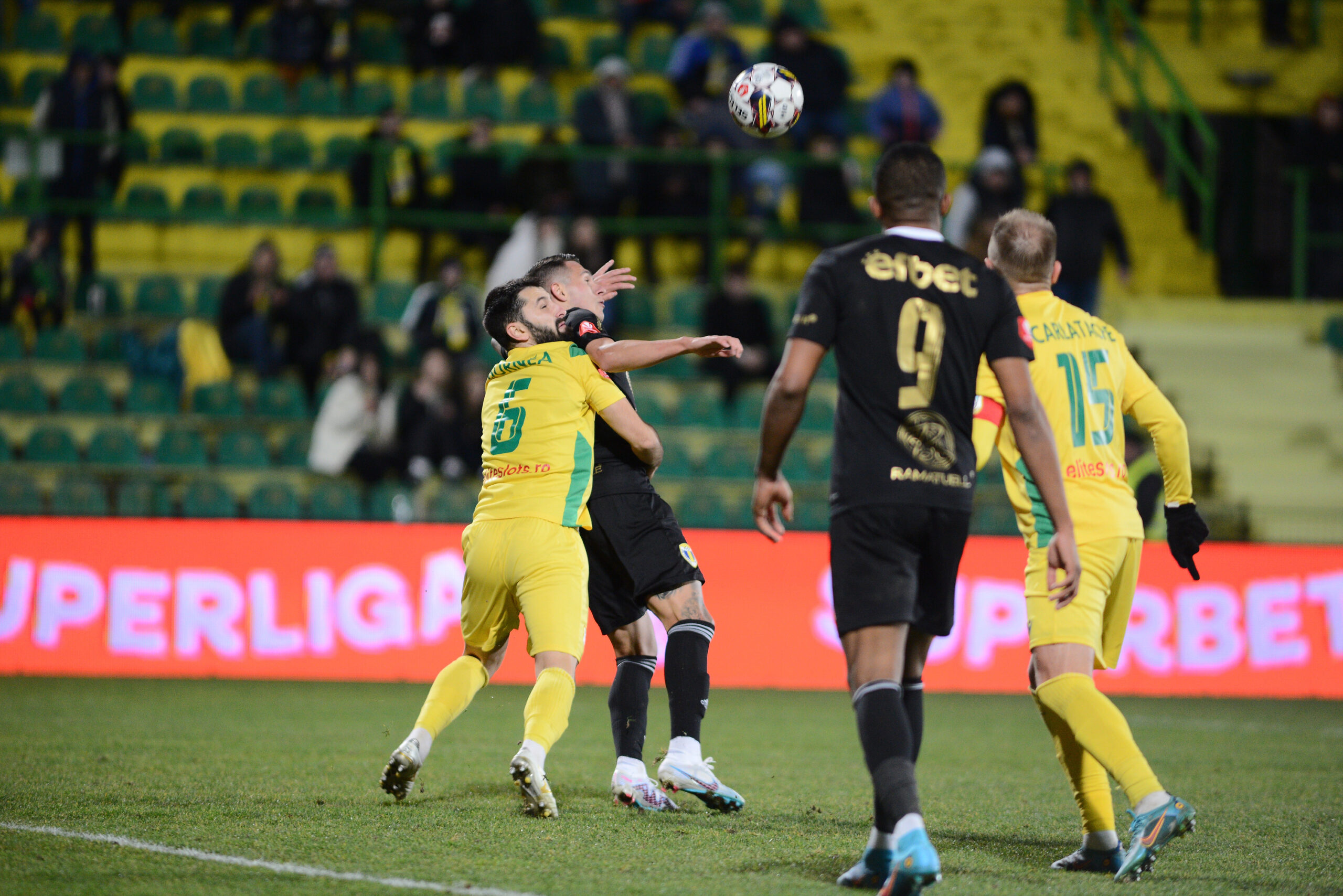 Petrolul Ploiești - CS Mioveni Live Video Online în etapa a 3-a din play-out-ul Superligii