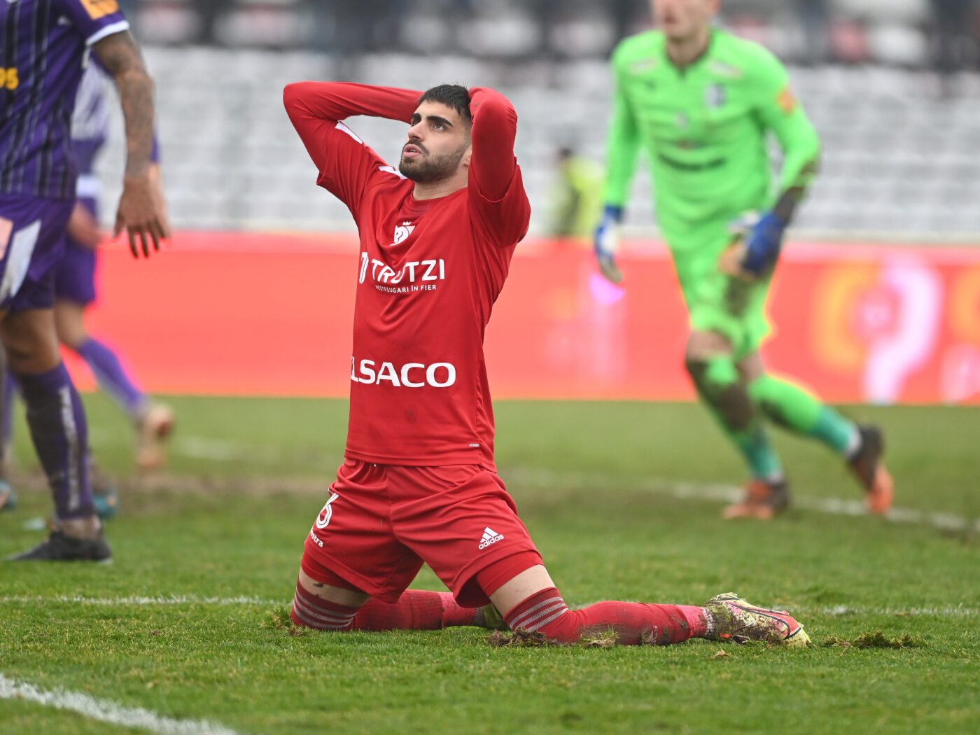 Unul dintre cei mai în formă fotbaliști din Superliga, accidentare ...