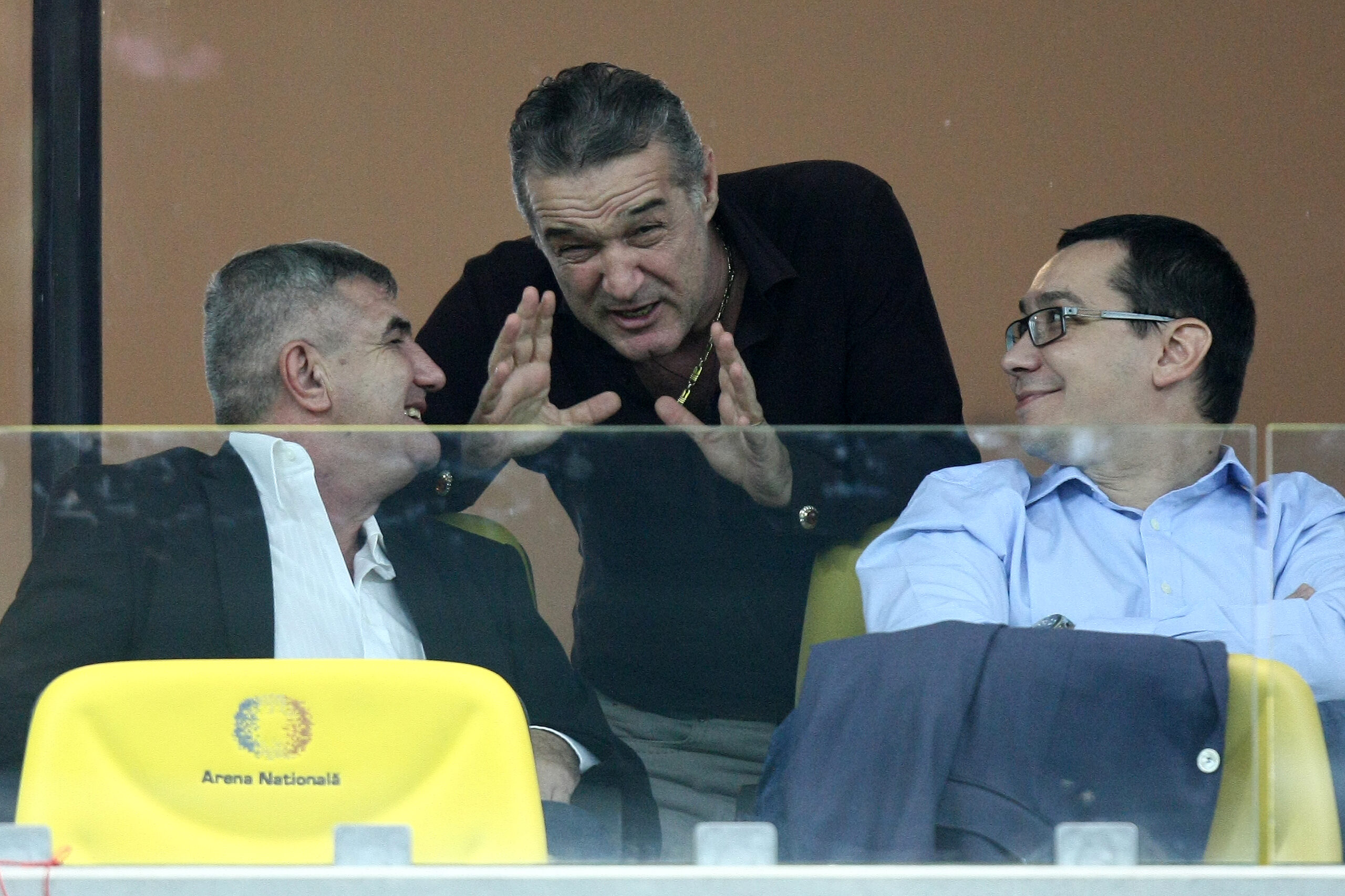 Victor Ponta îl pune la zid pe Florin Talpan, juristul CSA Steaua