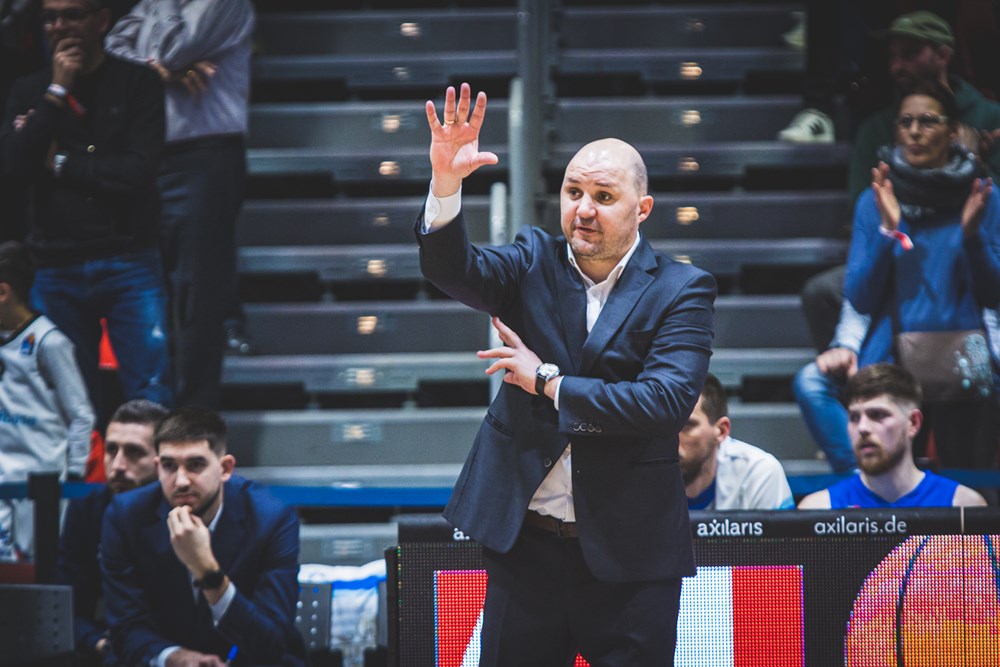 Antrenorul SCMU Craiova, Vitaly Stepanovski, va fi şi selecţioner al ...