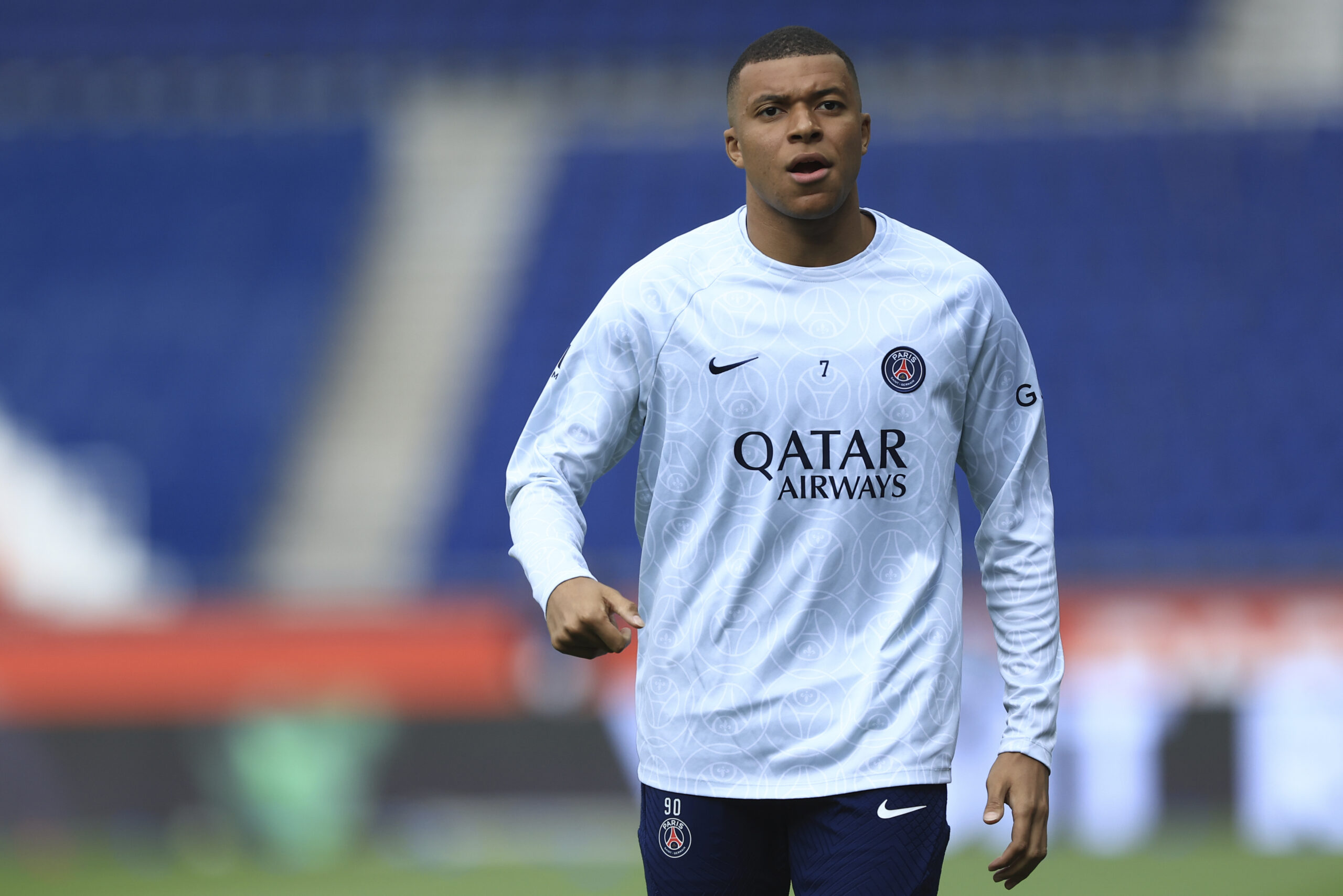 Real Madrid îl transferă pe Kylian Mbappe în această vară
