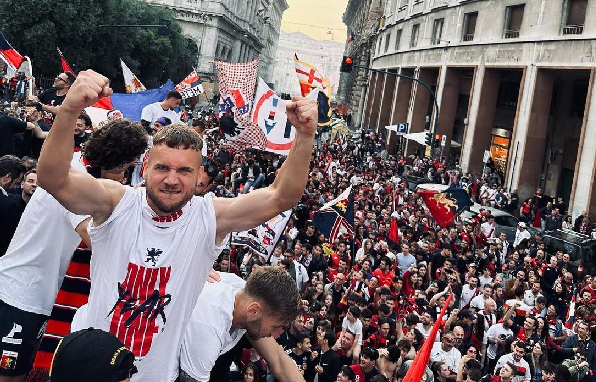 Cum a sărbătorit George Pușcaș promovarea în Serie A alături de Genoa