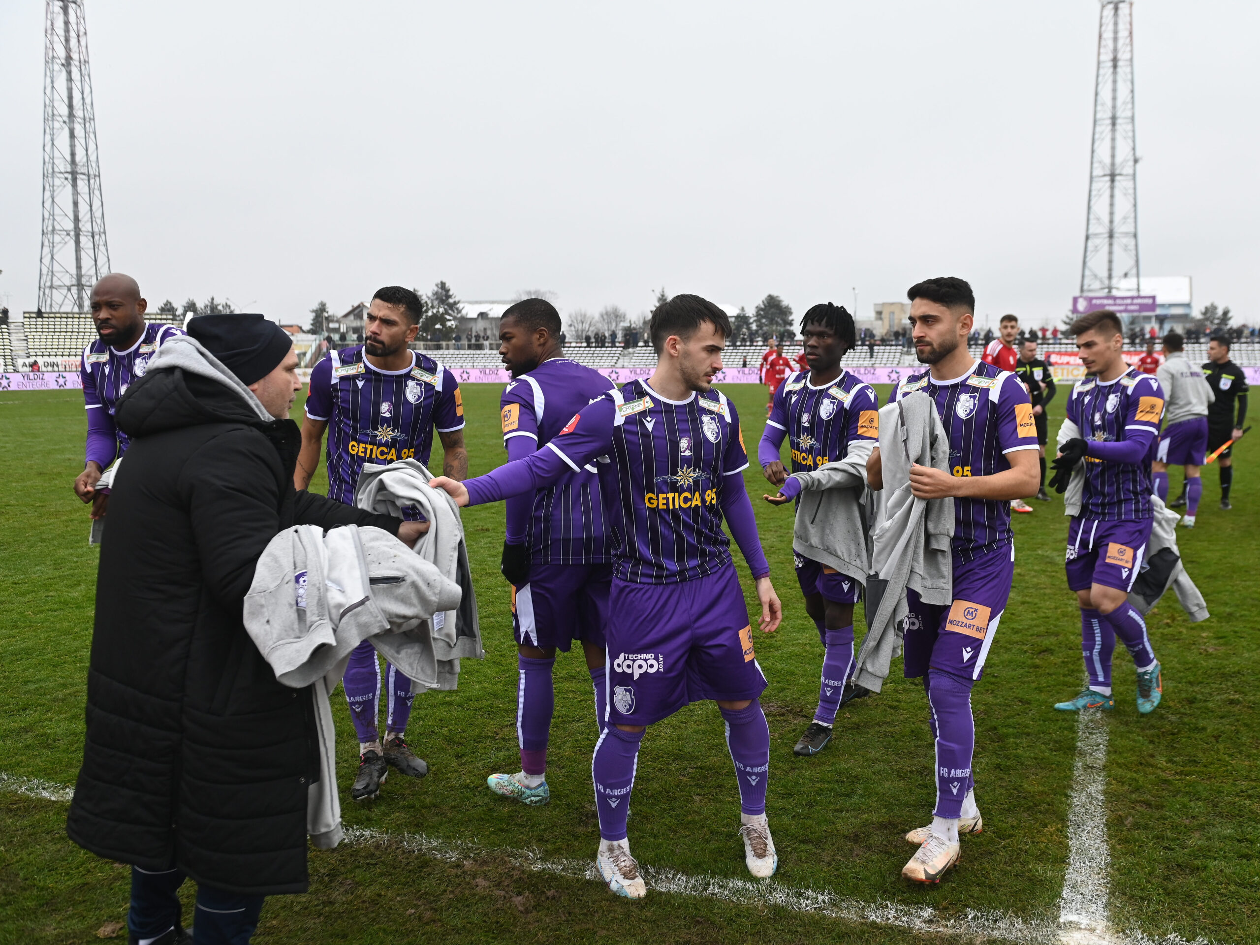 FC Argeș și-a trimis un fotbalist acasă înainte de barajul cu Dinamo