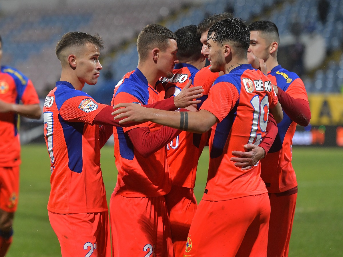 Continuă plecările de la FCSB! Clubul de Superliga a făcut anunțul oficial!