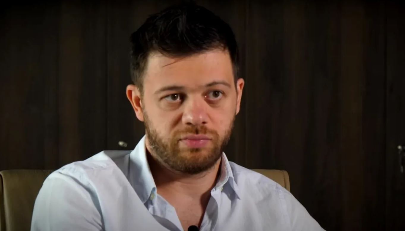 Victor Angelescu, acționarul minoritar de la Rapid, îl lovește pe Gigi ...