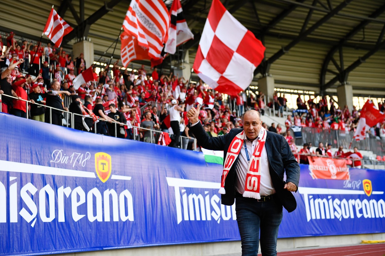 Laszlo Dioszegi a anunțat noul antrenor din Giulești