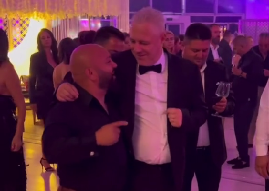 Marius Șumudică a transmis un mesaj cu ajutorul cântărețului Adrian ...